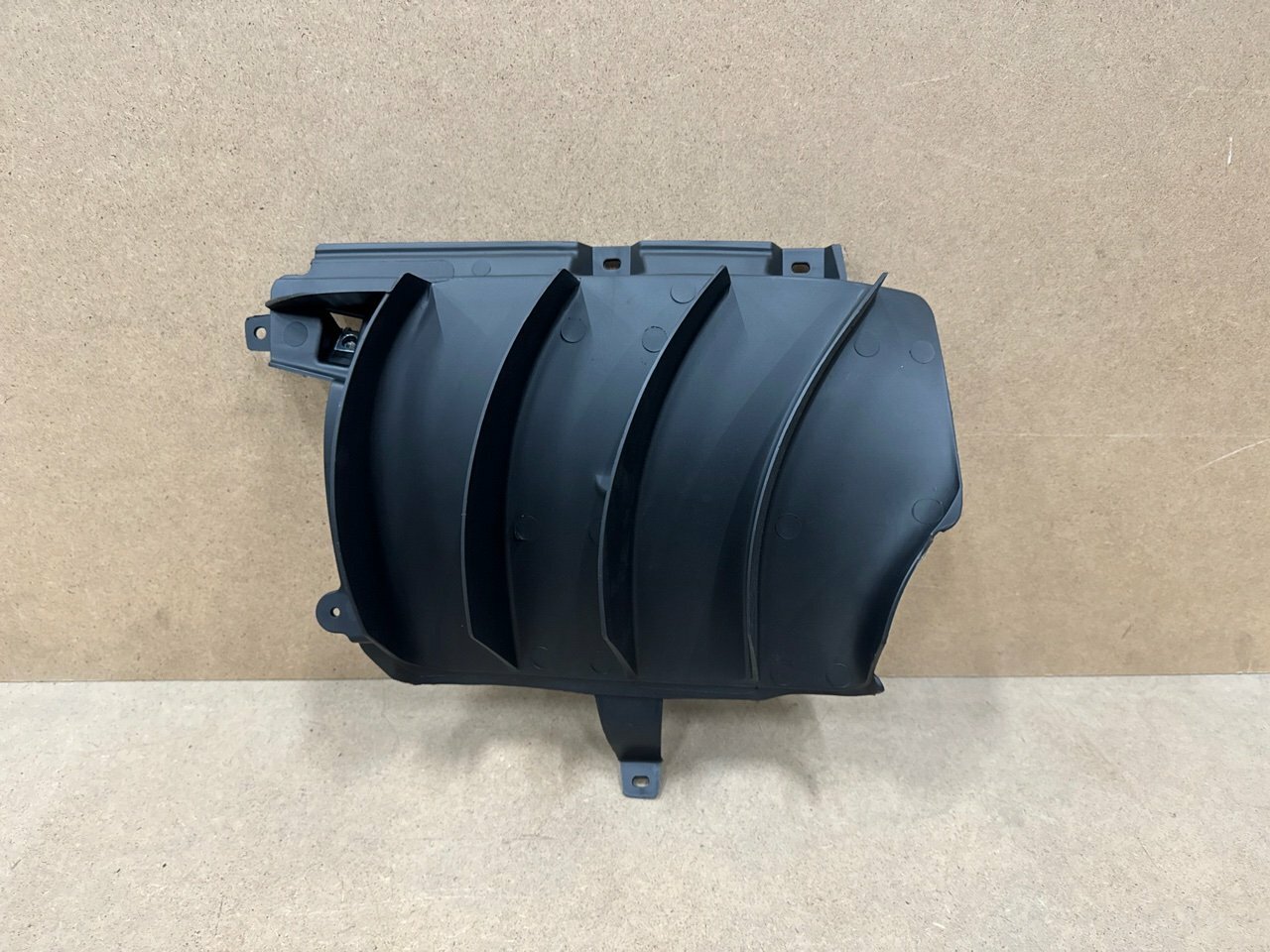 Дефлектор кабины SCANIA P R G 5 серия внутренний левый (скания)