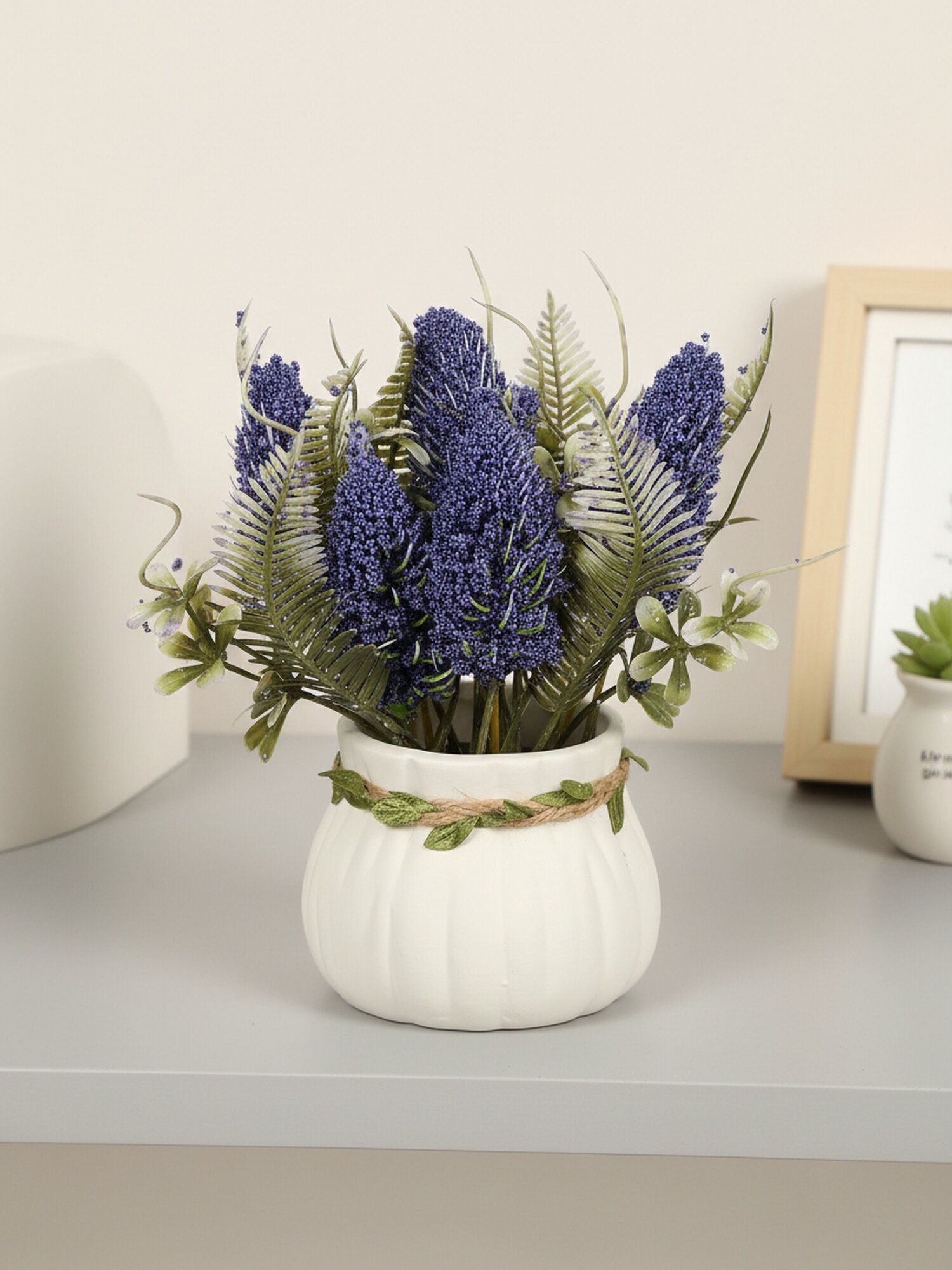 Искусственный цветок Лаванда Индиго в кашпо, декоративное растение для интерьера дома и офиса, сиреневый, 20 см, Y4-11255