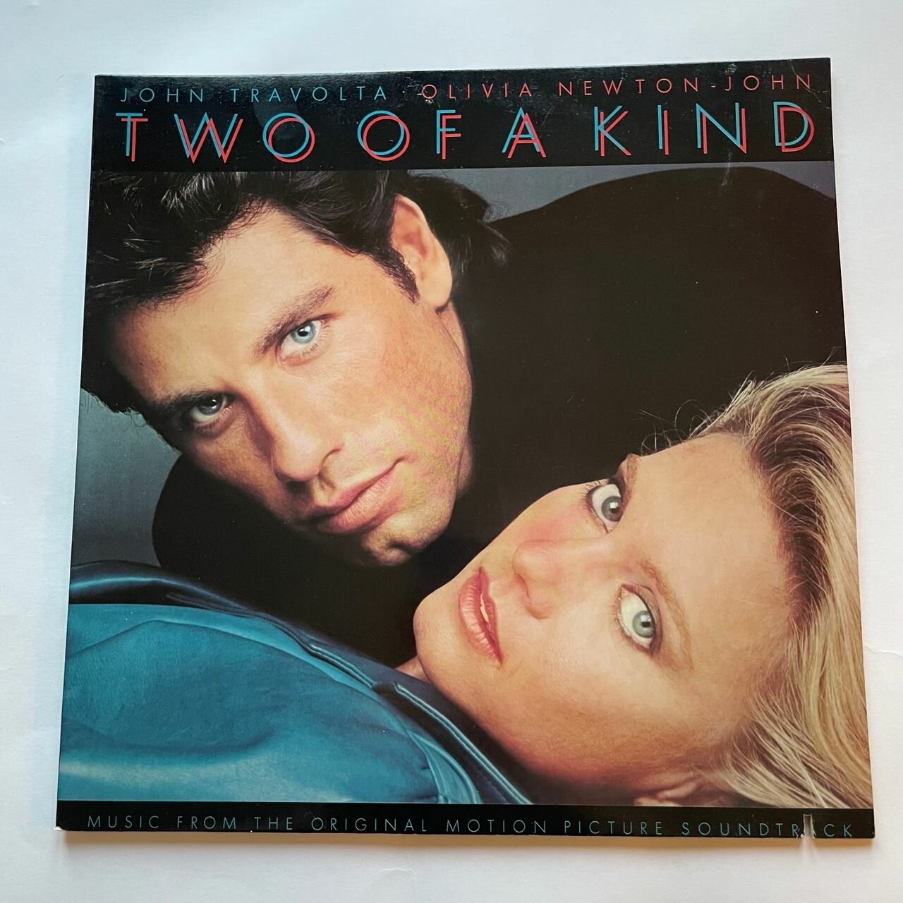 Винтажная виниловая пластинка LP John Travolta, Olivia Newton John, Two Of A Kind, Двое В Своём Роде, Music From The Motion Picture Soundtrack (США 1983)