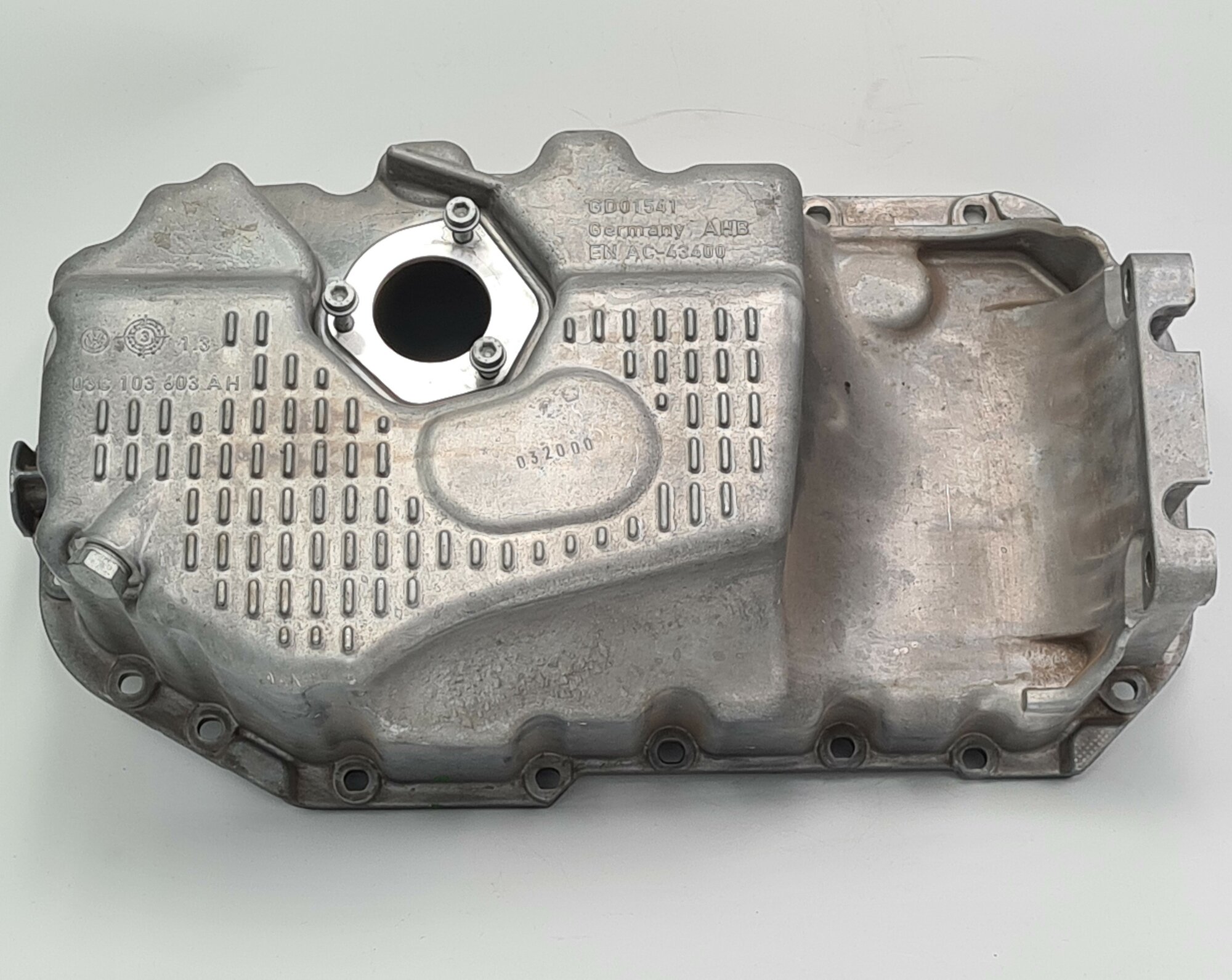 Масляный поддон VAG 03C103603AH ( 03C 103 603 AH ) для SEAT, VOLKSWAGEN