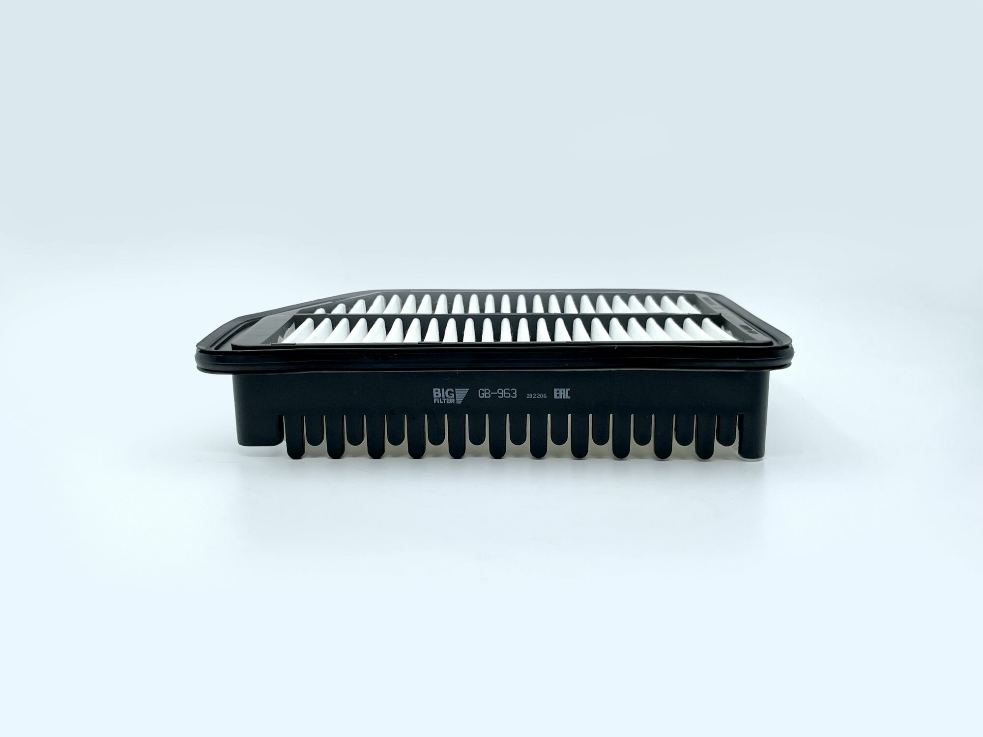 BIG FILTER Фильтр воздушный HYUNDAI Elantra IV 11- i30 II 11- KIA Ceed II12- Pro Ceed II 13