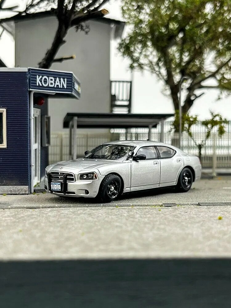 Rollin 1:64 New York Police Car Dodge Charger Легковая модель автомобиля