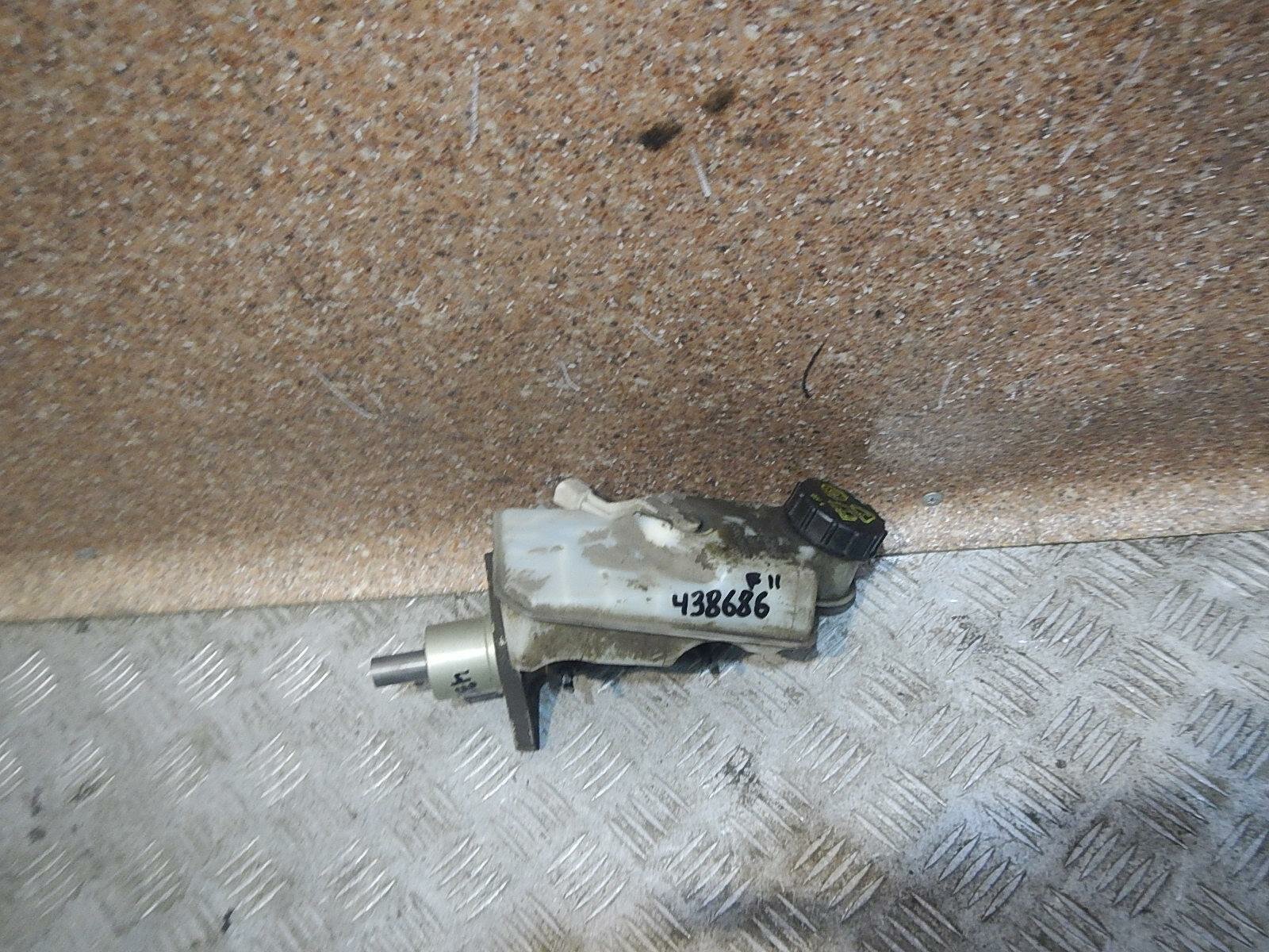 Б/У Цилиндр тормозной главный, Ford (Форд)-FOCUS 2 (05-08) FORD FOCUS 2 (05-08) Трещина на креплении бачка. 438686 FORD ...