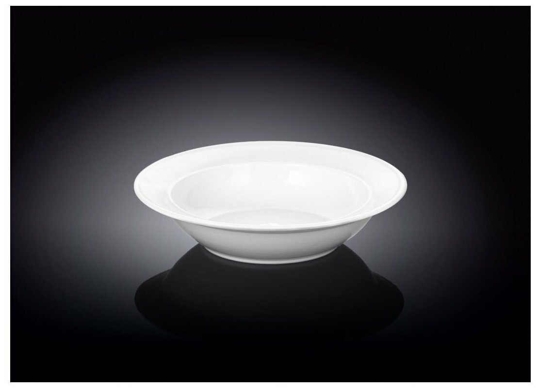 Тарелка Wilmax для салата 18 см