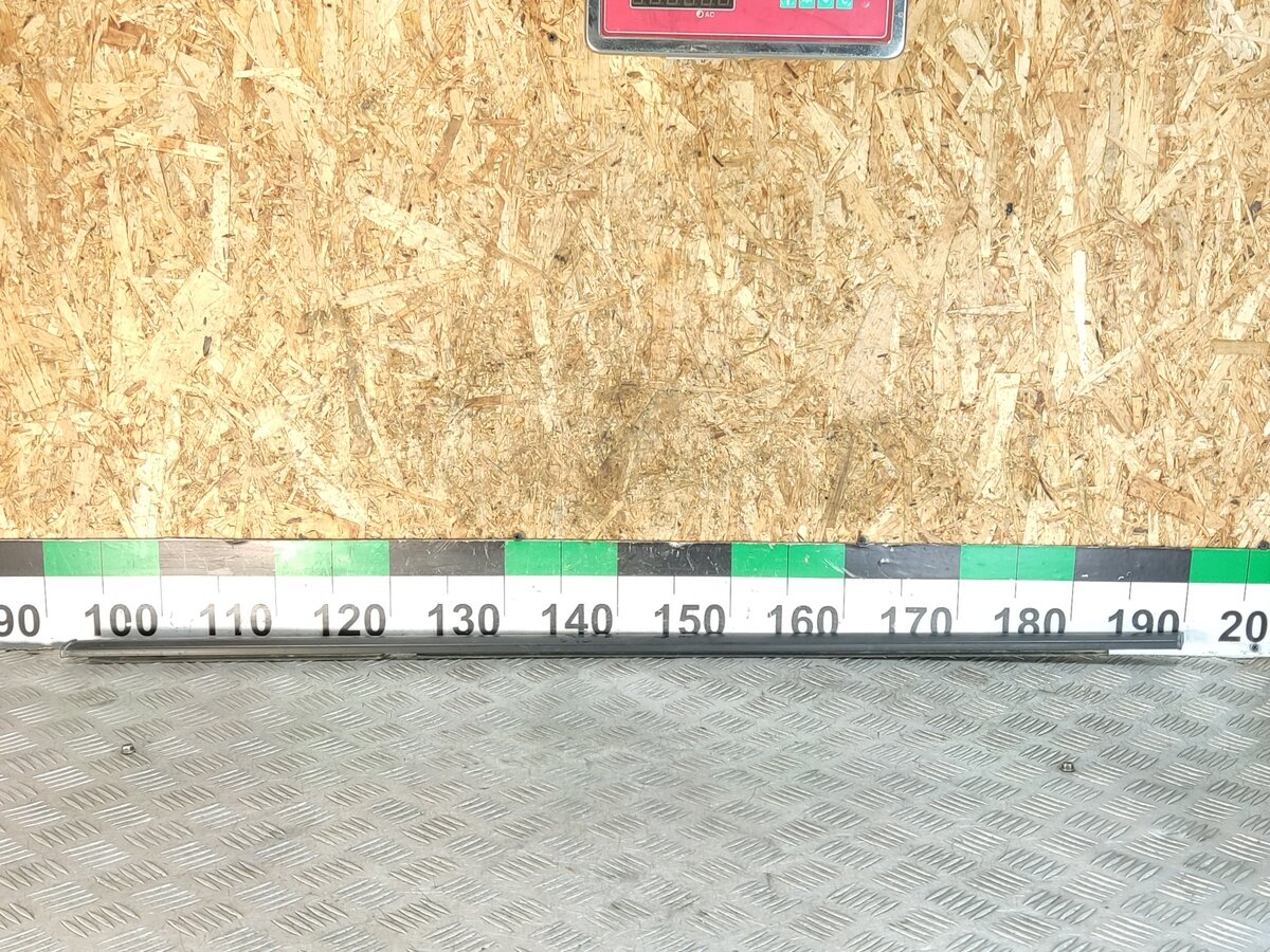 Молдинг стекла двери левой задней RENAULT Megane 2003 2009 8200121017