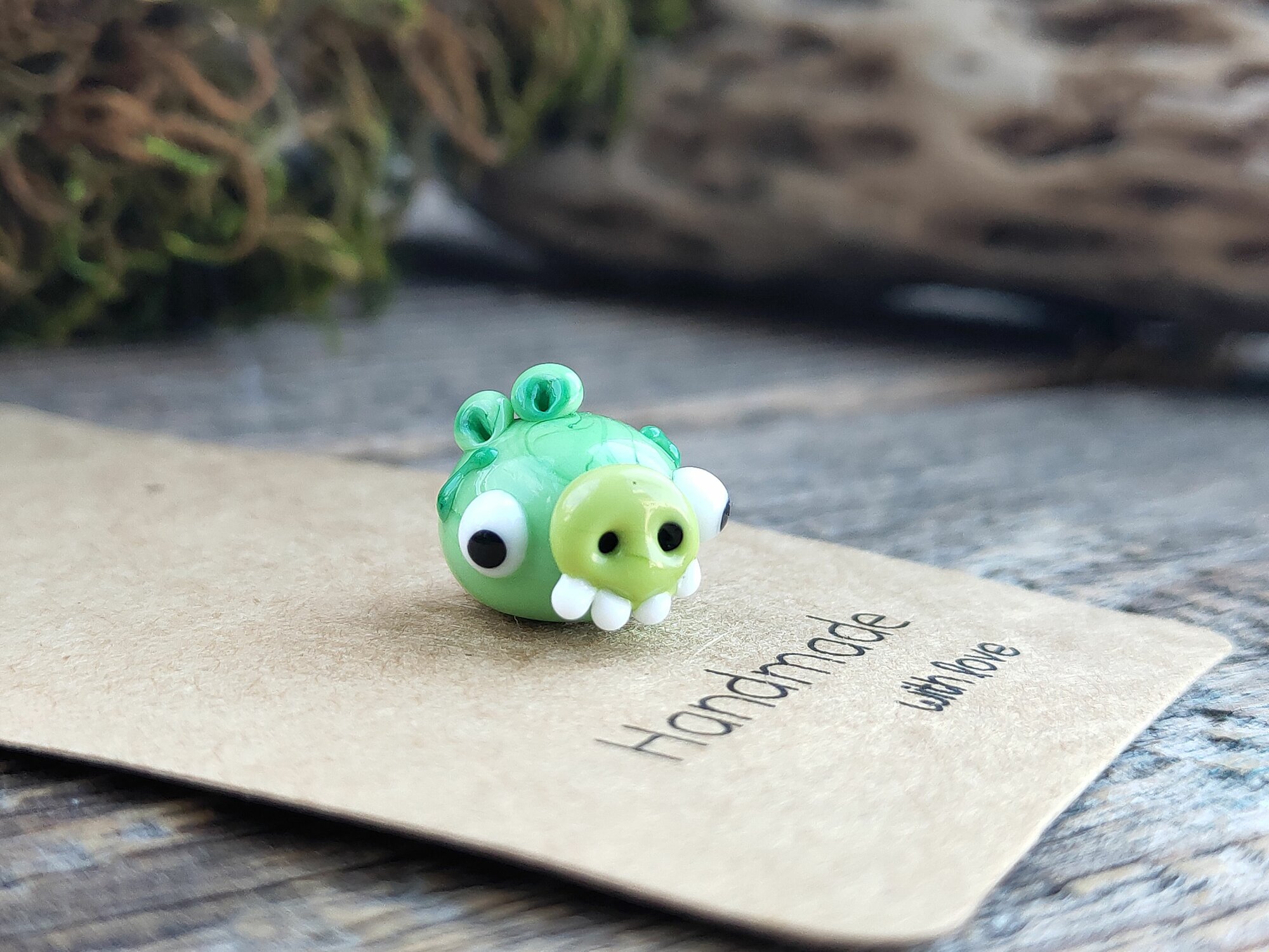 Фигурка стеклянная свинка энгри бёдс из стекла ручной работы