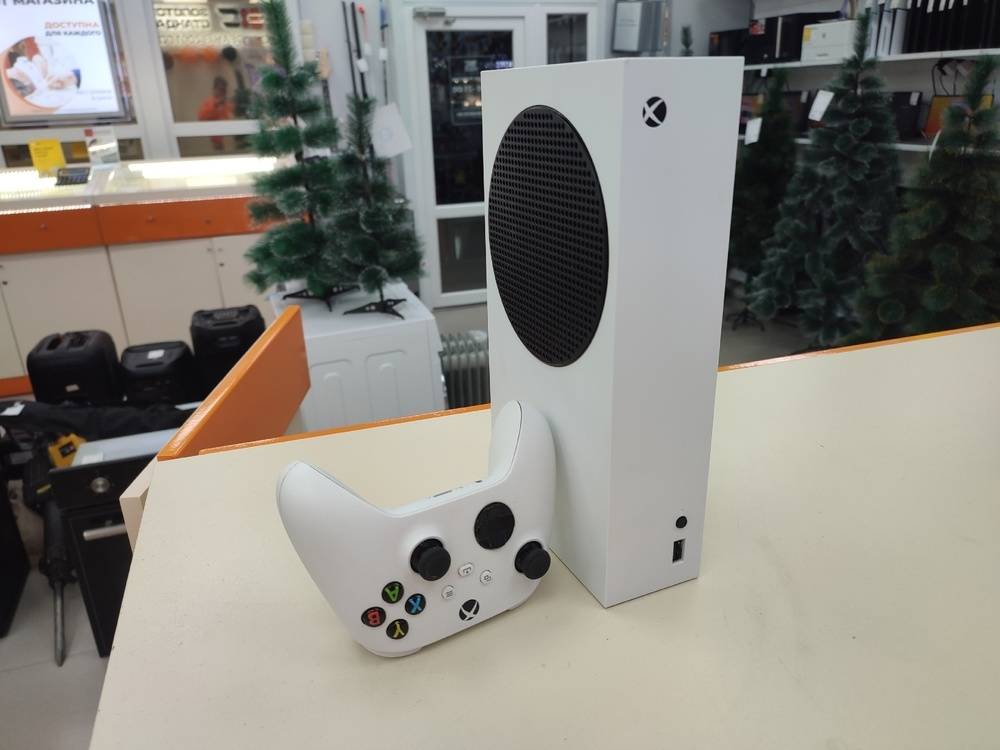Игровая приставка Xbox One S 512GB / 1 геймпад, Б/У, Уценка