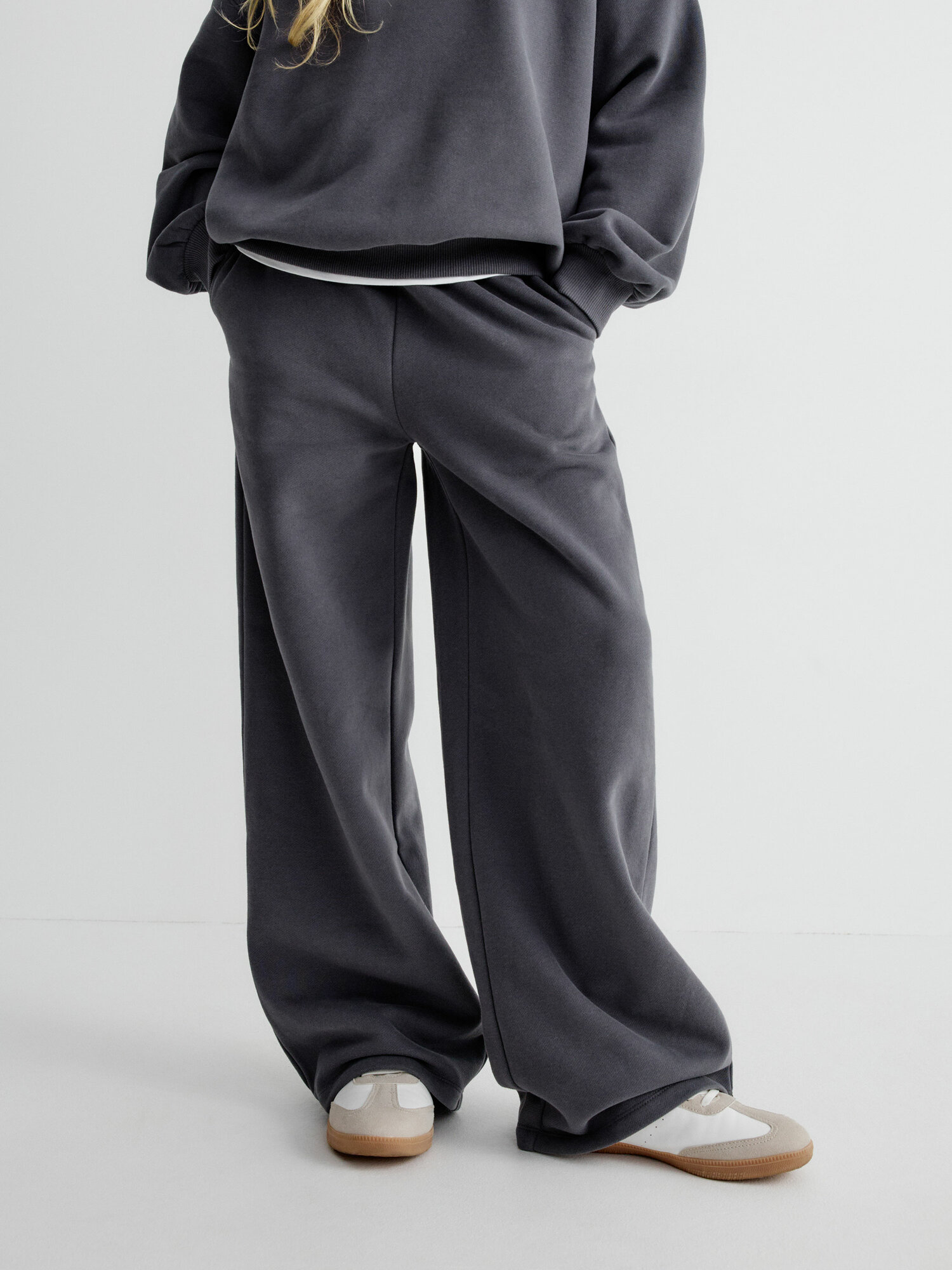 Брюки спортивные