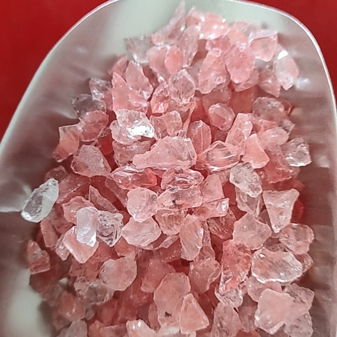 Нерегулярный стеклянный песок, прозрачные натуральные цветные стеклянные частицы, стеклянный гравий, стеклянные блоки для аквариума и ландшафтного дизайна