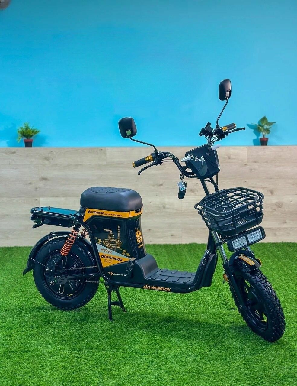 Электроскутер Wenbox U3 Pro 240W, 60V/30AH железо-фосфатный аккумулятор (LiFePo4)