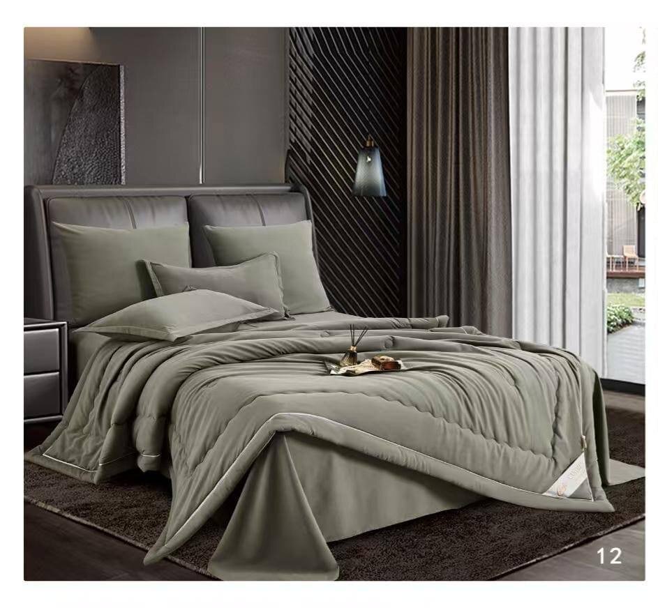 Комплект постельного белья 1.5 полуторный с одеялом бархатный Сатин с ушками