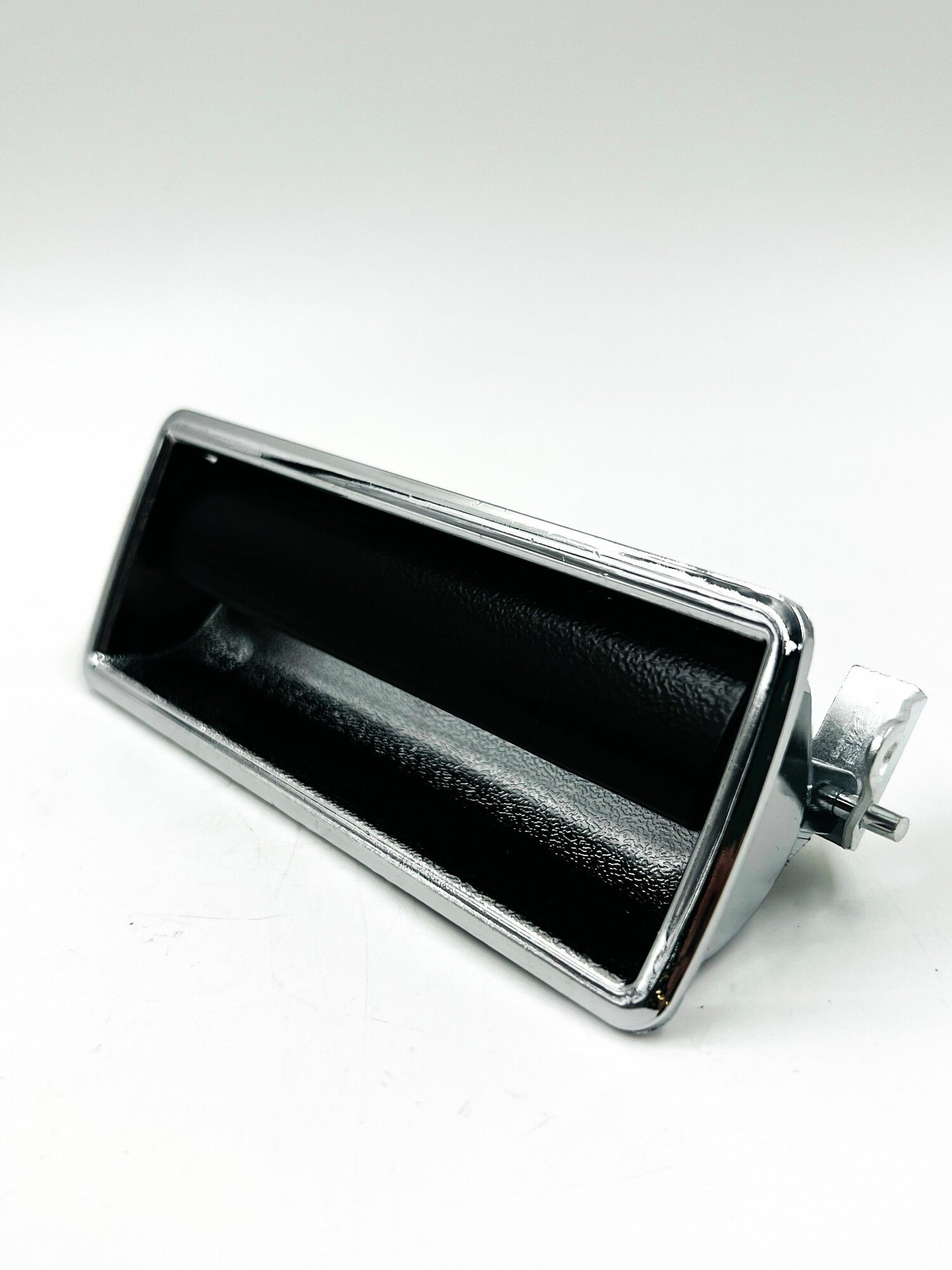 Ручка наружная левой двери подходит для ВАЗ 2105, 2107 хром