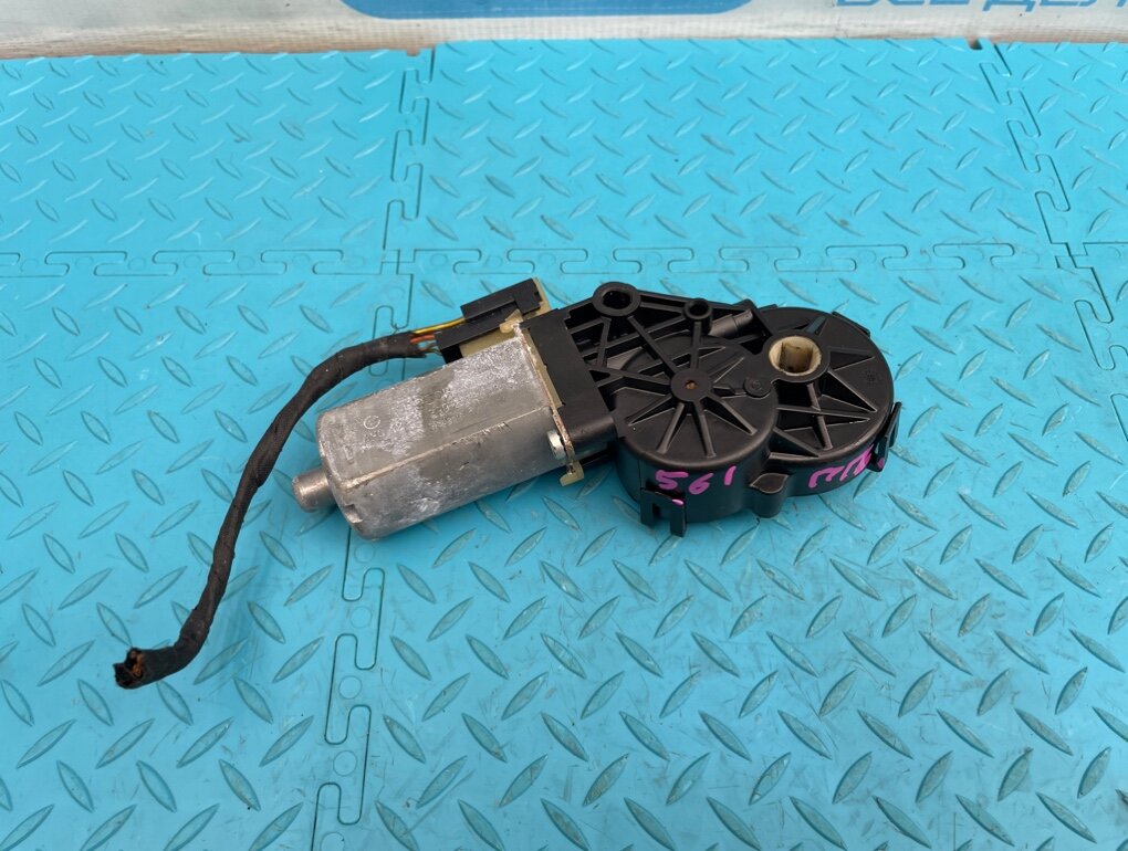 Моторчик сидения Audi Q5 2010 8RB CDNC 2.0 OEM 5N0959762A