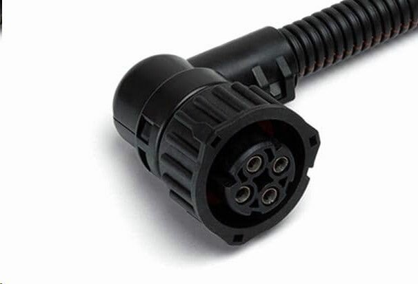 Разъем (байонет) угловой сцб-4Р, датч. спидометра кам, маз, зил, паз, краз, урал, датч. уровня пола, 4-х конт. в гофре