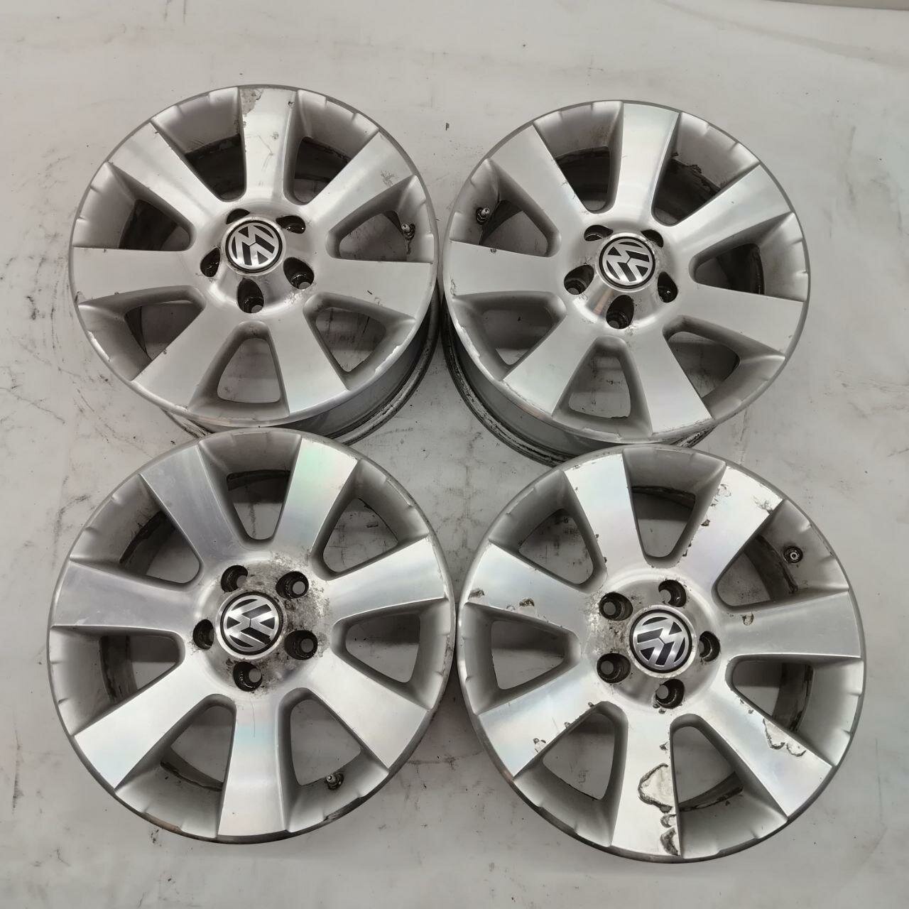 Колесные диски Volkswagen 16x6.5 PCD 5x112 D57.1 ET33 (оригинал)