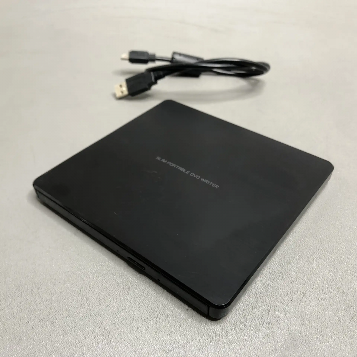 Оптический привод DVD-RW LG GP60NB60, внешний, USB, черный