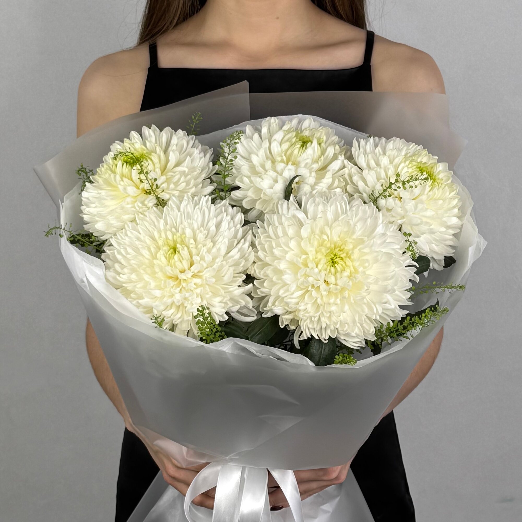 Монобукет FlowerLand "Крупная хризантема", в подарок, белый/зеленый