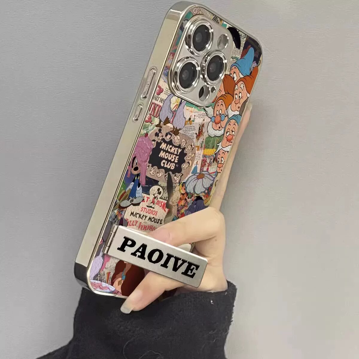 Чехол для iPhone 15 Pro Max с электрохромовым кожаным покрытием и ретро-постером эльфов, в комплекте откидная подставка