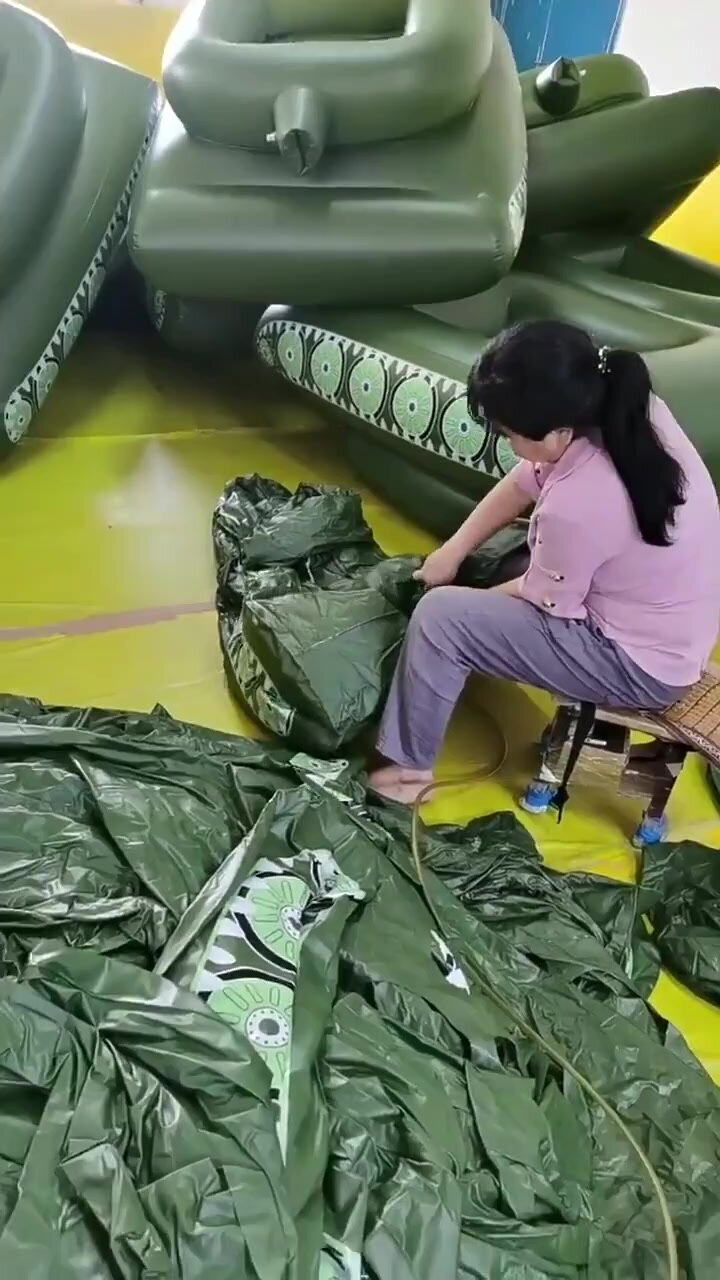Танки с надувным впрыском воды, водные игрушки