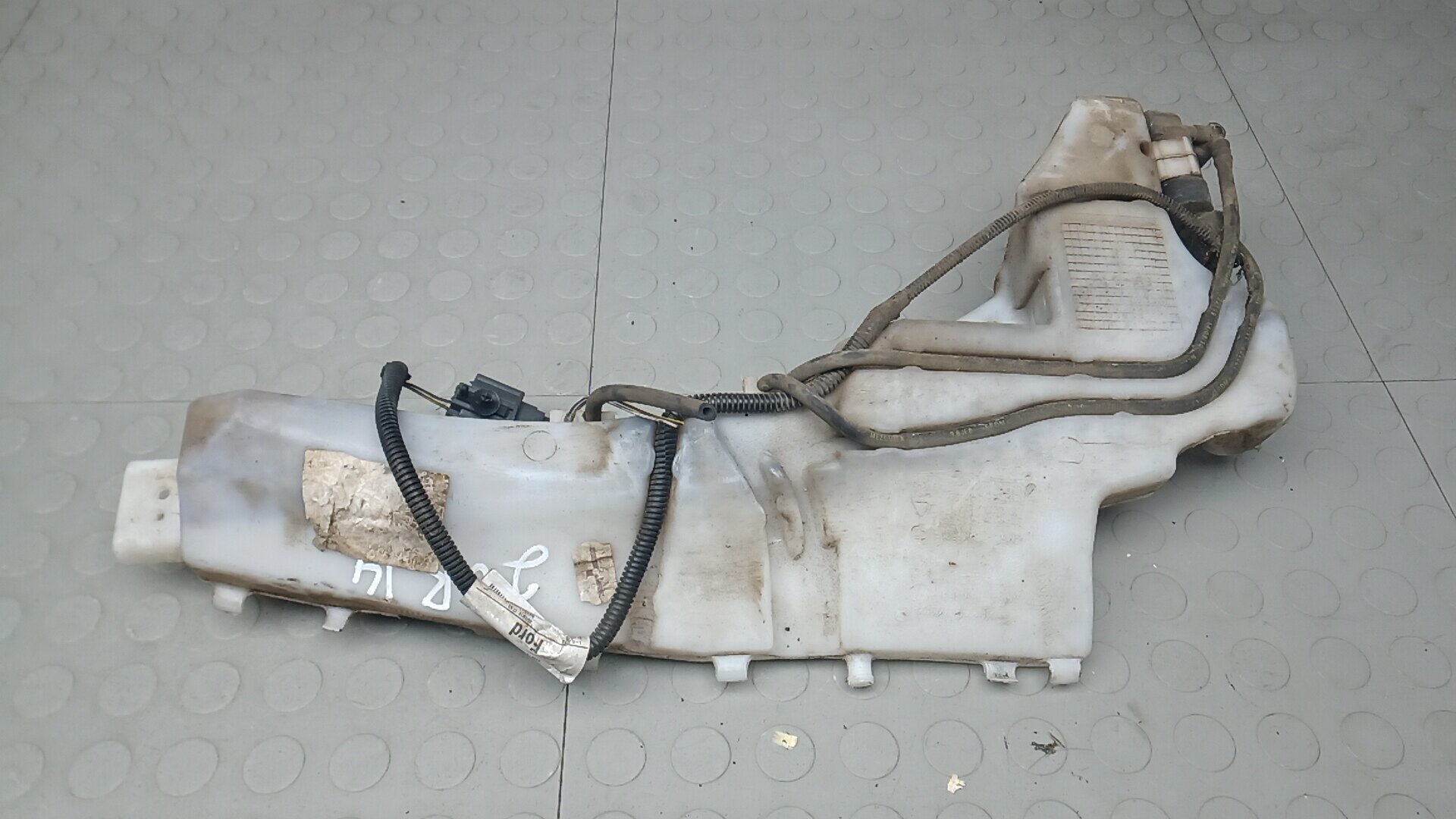 Бачок омывателя FORD FOCUS 2