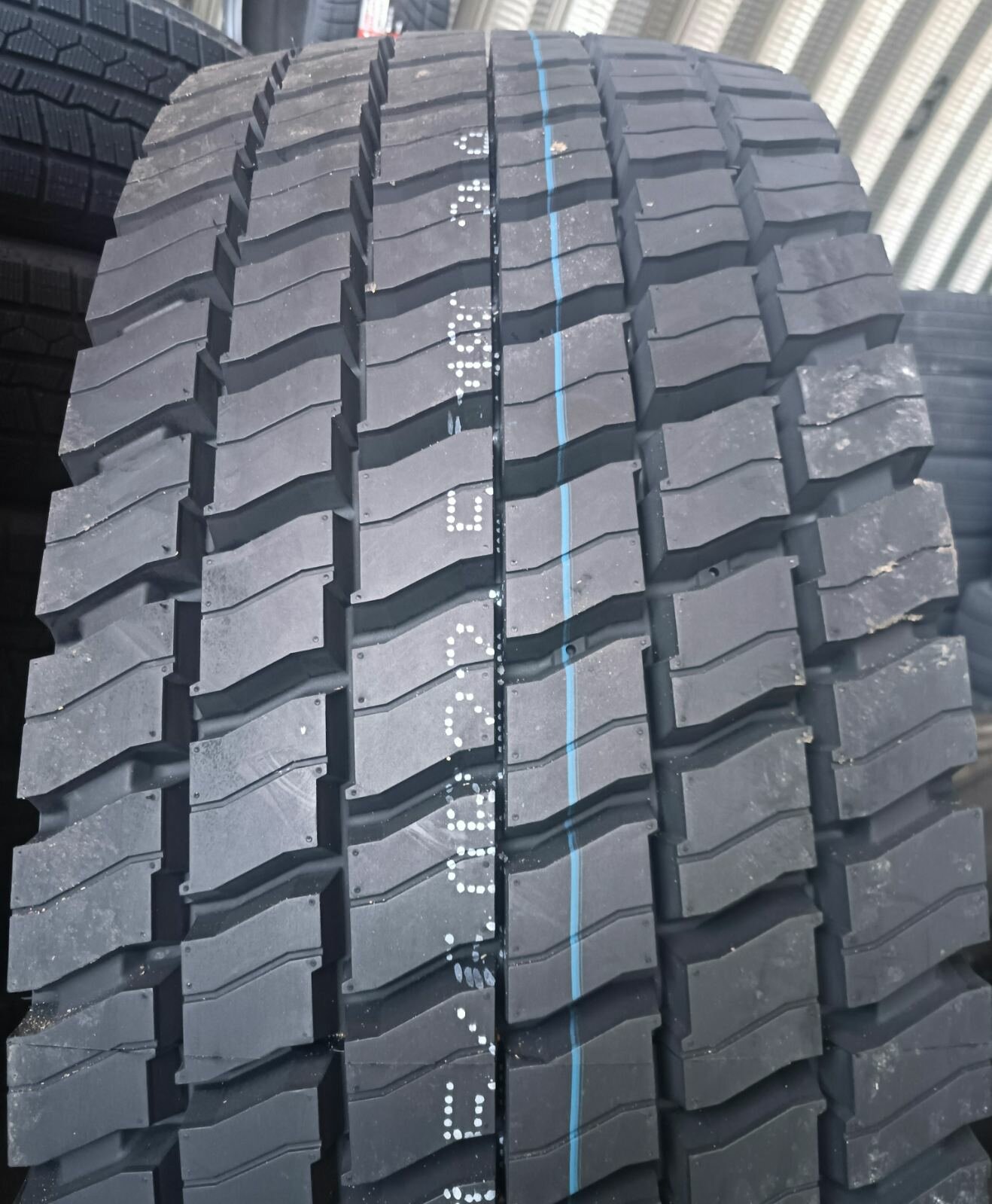 ROADX RT785 245/70R17.5 136/134M (ведущая)