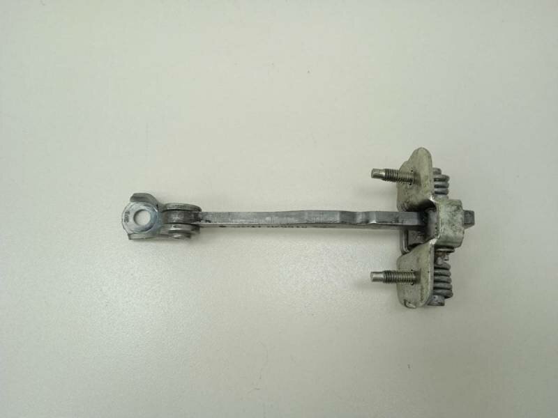 Ограничитель двери Renault Kangoo 2013