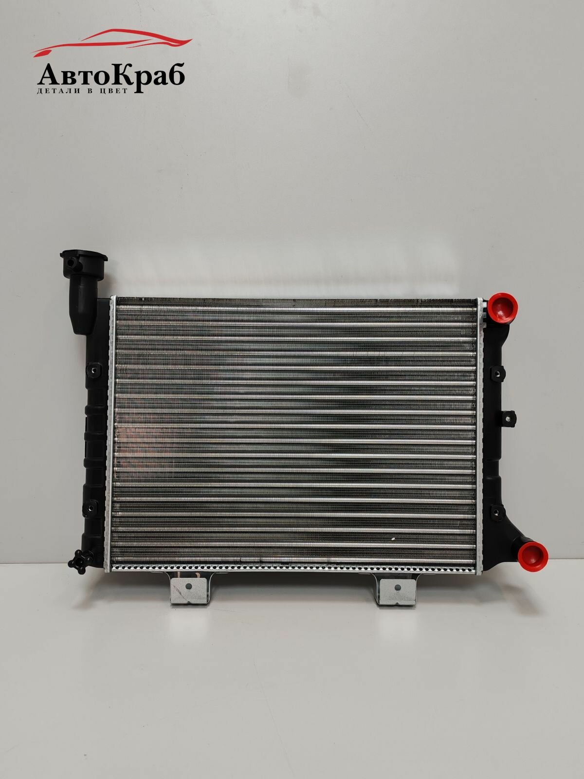 Радиатор охлаждения двигателя ВАЗ 2107 2004 - 2012 г. инжектор, патрубки справа