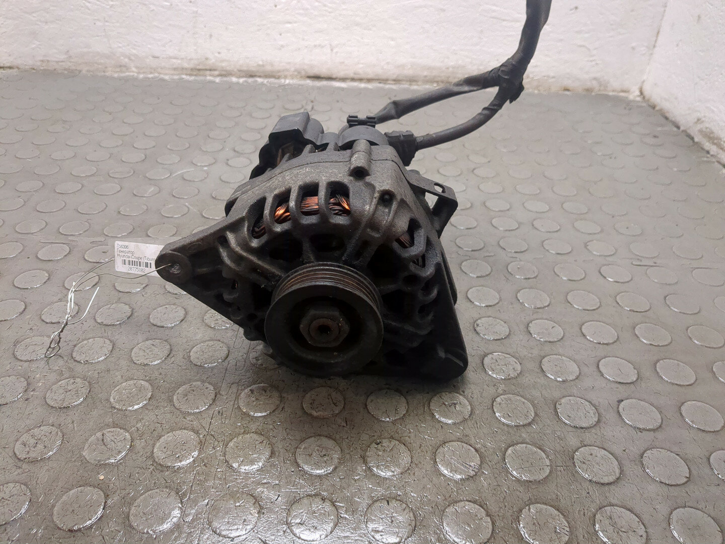 Генератор Hyundai Coupe (Tiburon) Б/У