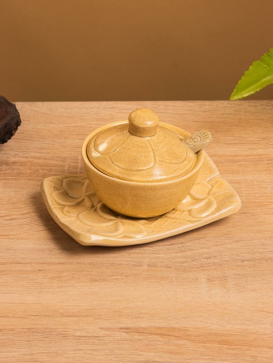 Соусник с крышкой на подставке «Классика», 11×8×7 см, керамика, бежевый