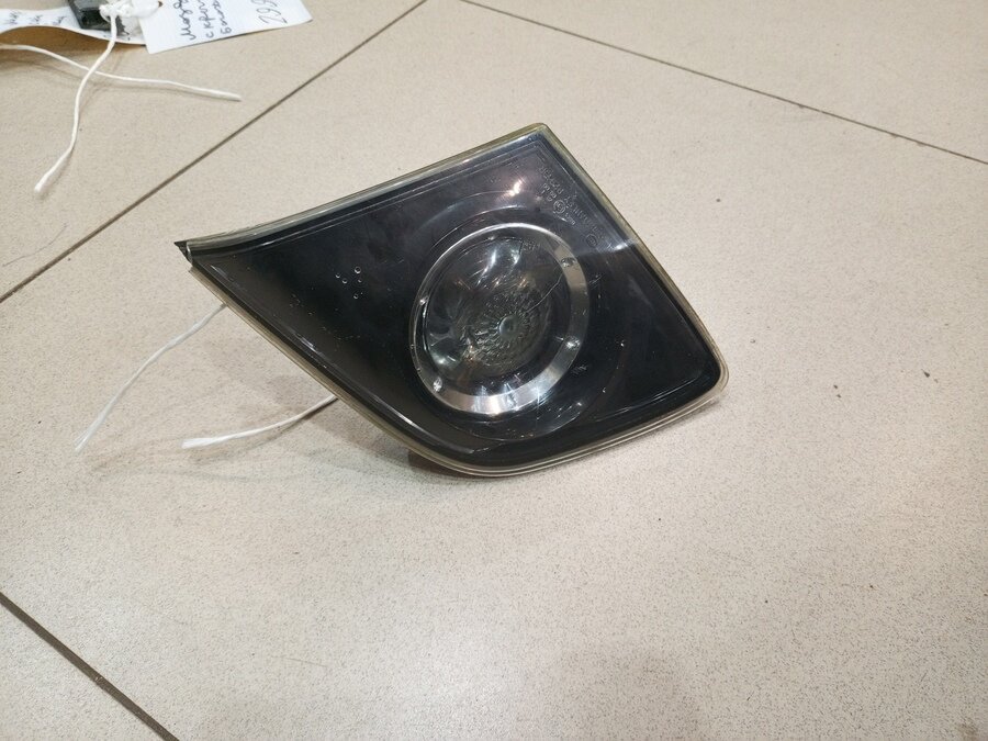 Фонарь задний внутренний правый от Mazda 3 bk 2003-2009