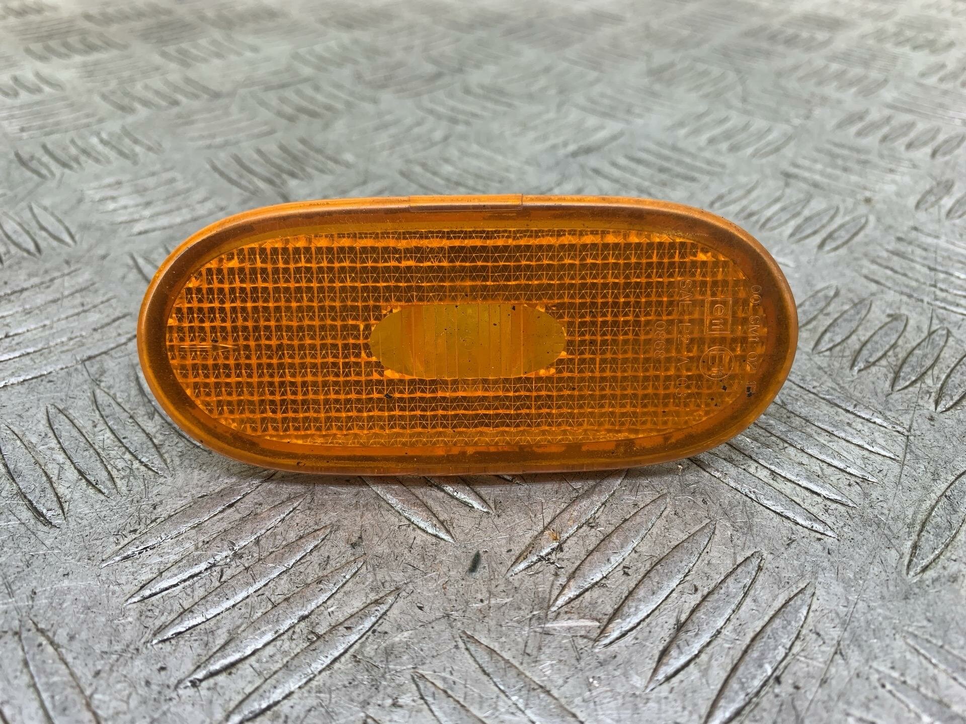 Габаритный фонарь Mercedes-Benz Sprinter W901-905 рест. (2000 - 2006) A0038202956