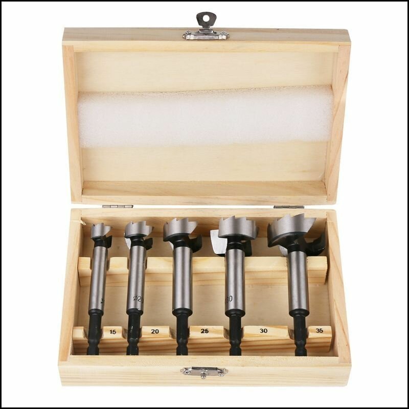 Эксклюзивный набор из 5 сверл Форстнера 1535 мм с цилиндрическим хвостовиком 6.35 мм и центрирующим шипом для дерева, размещенных в деревянном кейсе