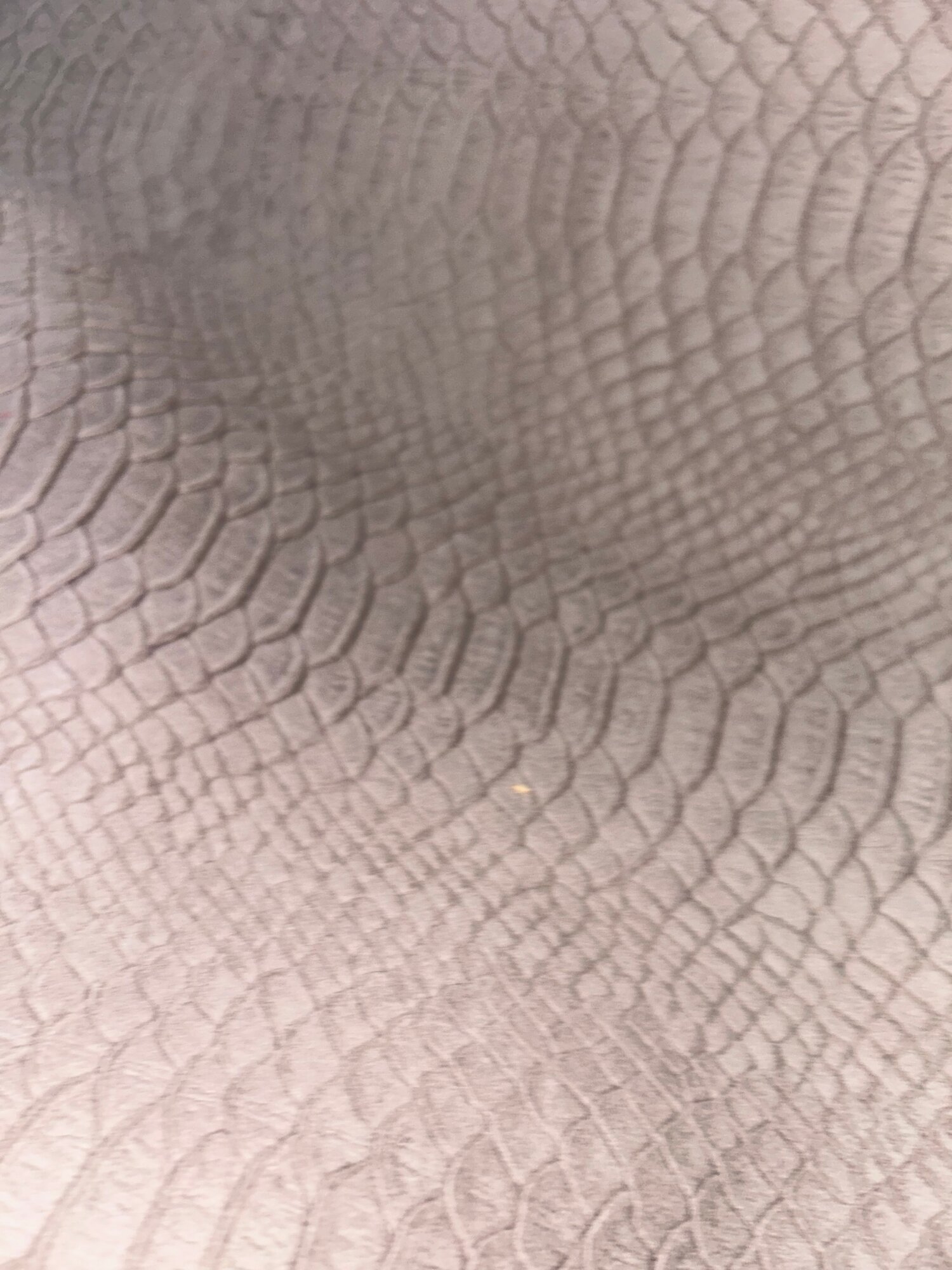 Натуральная кожа кариста имитация рептилии бежевая толщина 1,2-1,4 мм