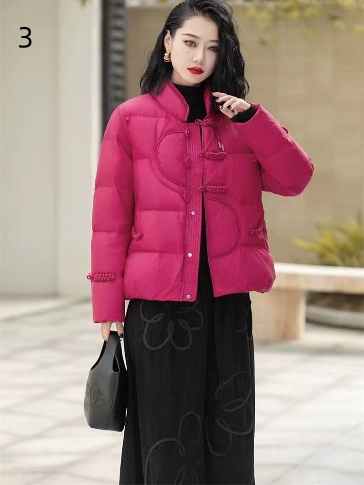 Женская короткая пуховик в китайском стиле с воротником-стойкой наполнитель из белого утиного пуха.