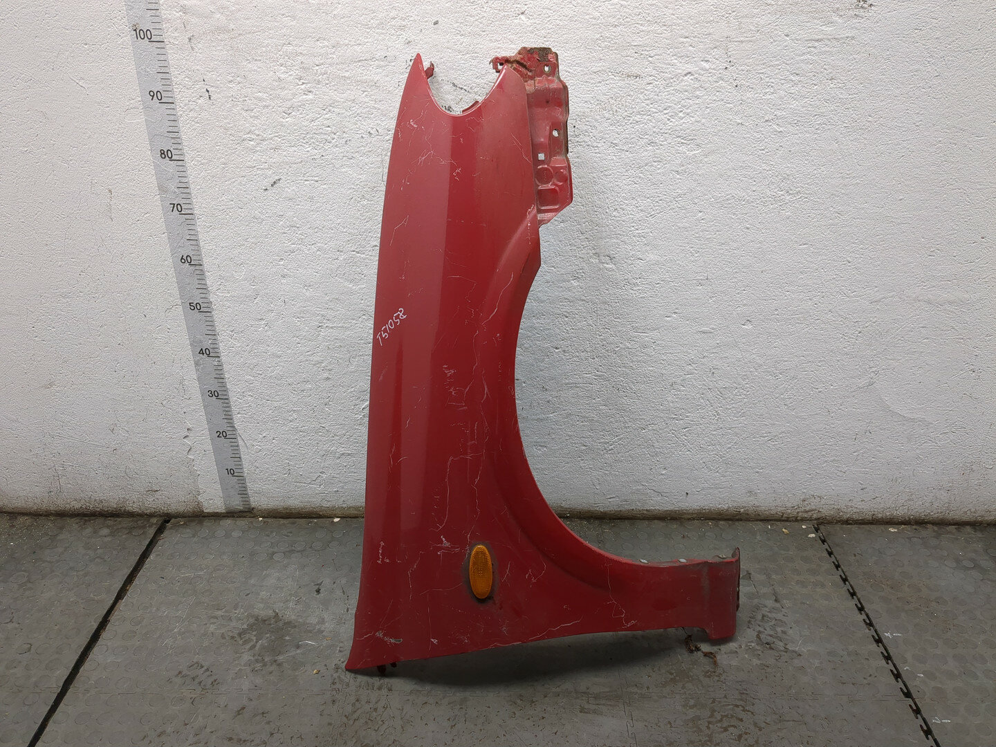 Крыло правое переднее Nissan Almera N16 Б/У