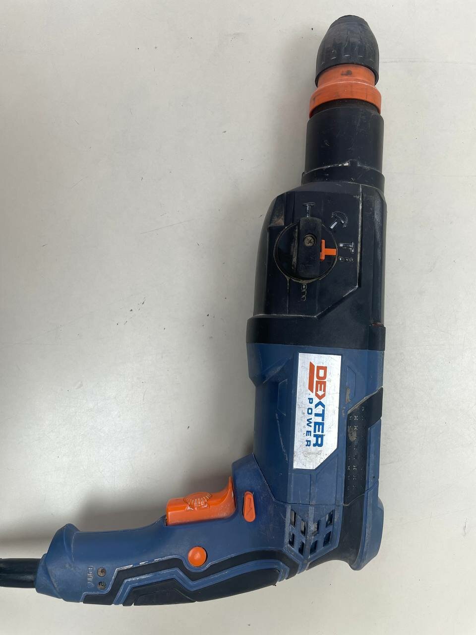 Перфоратор Dexter Power Z1C-HW-2662SREP SDS-plus 3 Дж 800 Вт(Б/У) Уценка