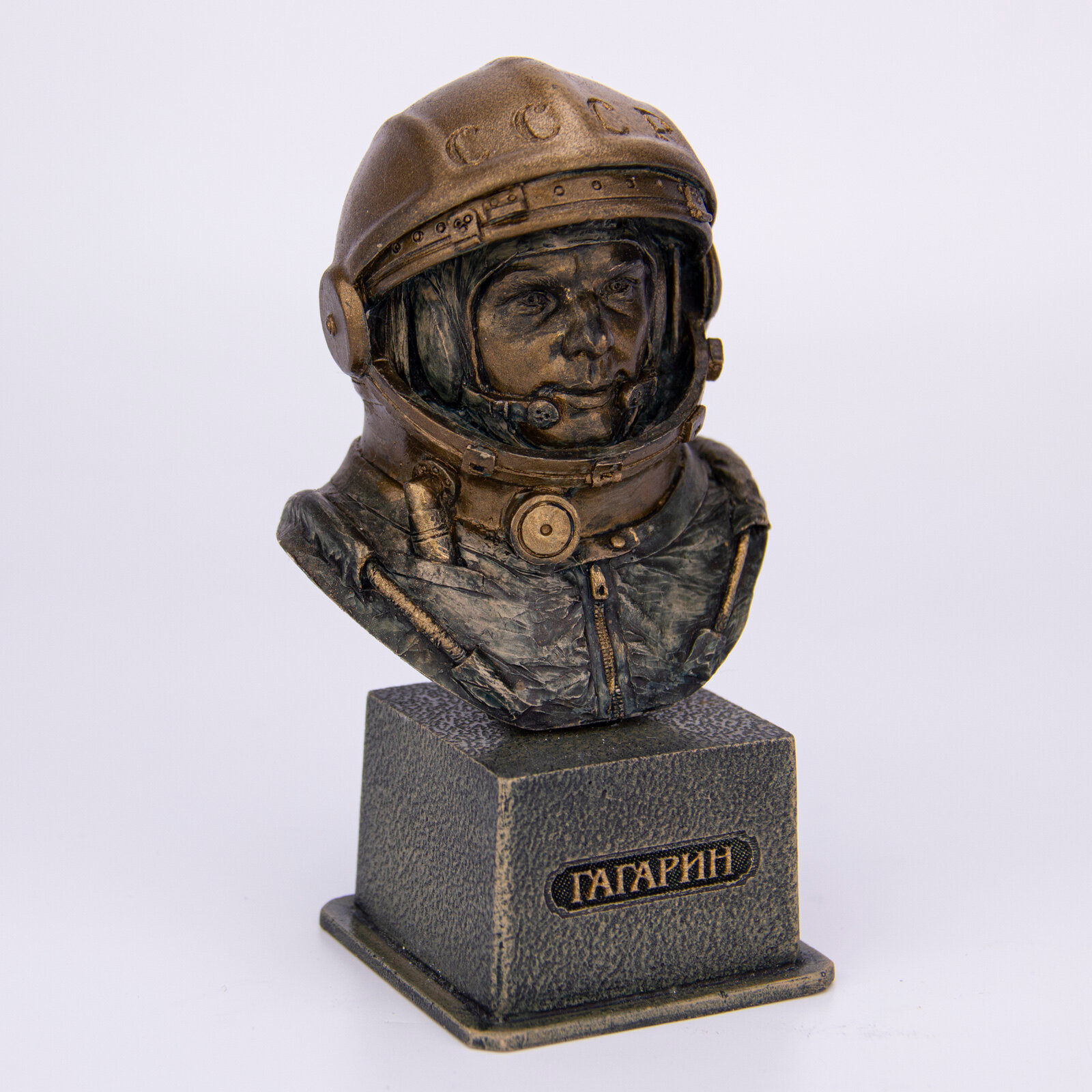 Бюст "Гагарин" из литьевого камня БЛК-08Гагарин