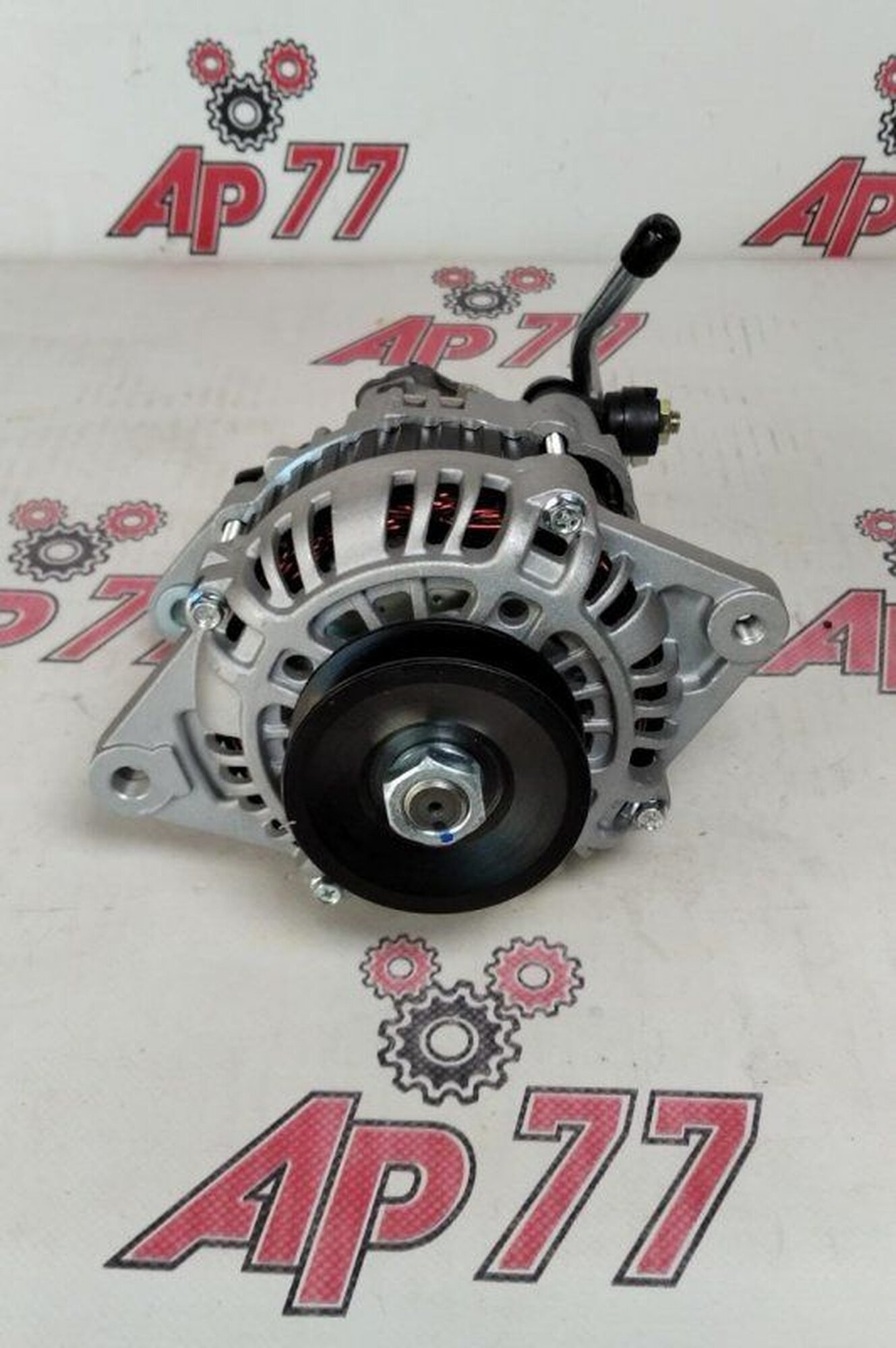 Генератор Mazda HA XA SL RF R2 12 14V 65A 1руч вакуум сзади без крыл. SLA118300