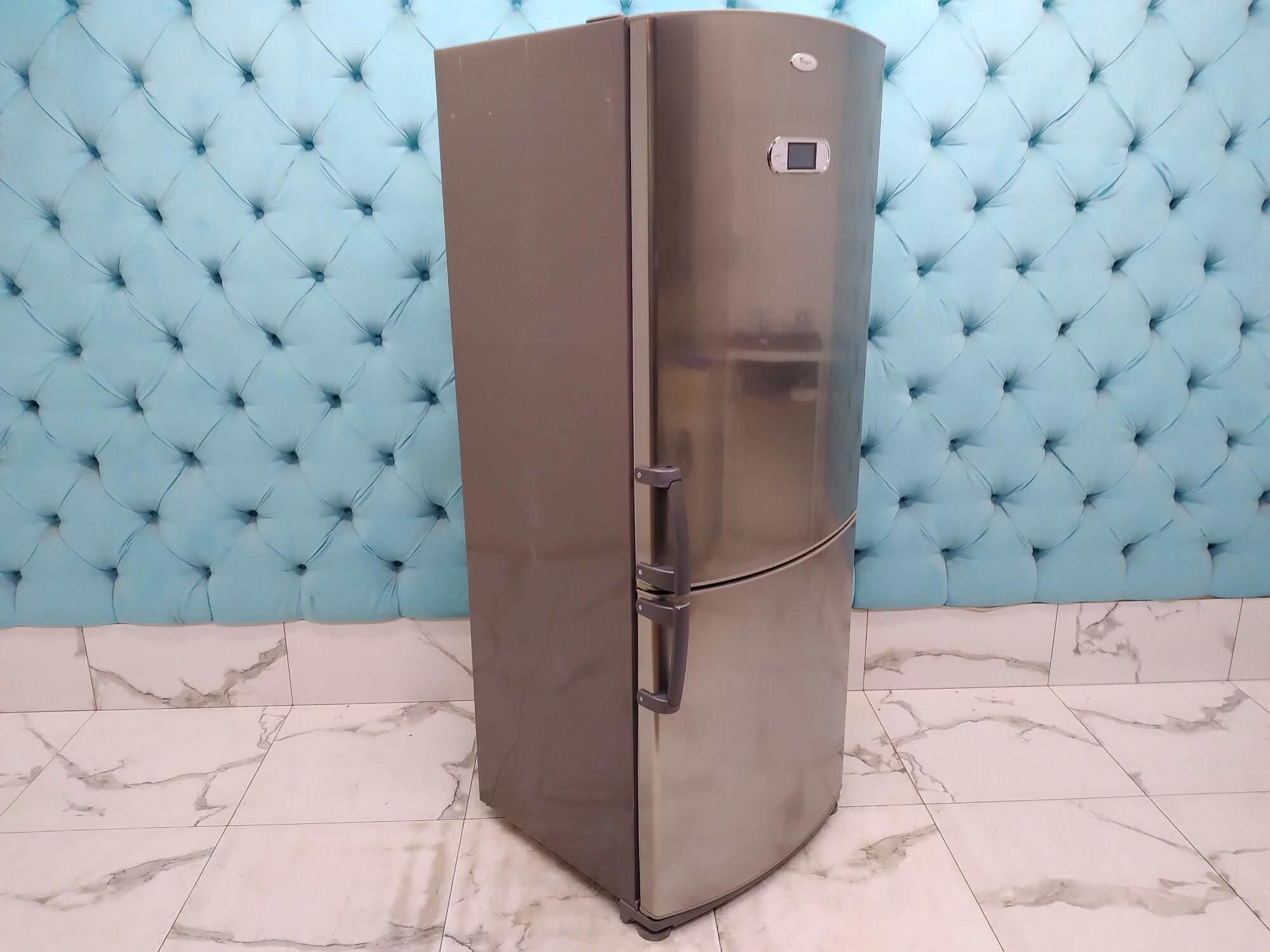 Холодильник Whirlpool, А+ класс, система No Frost, серый цвет