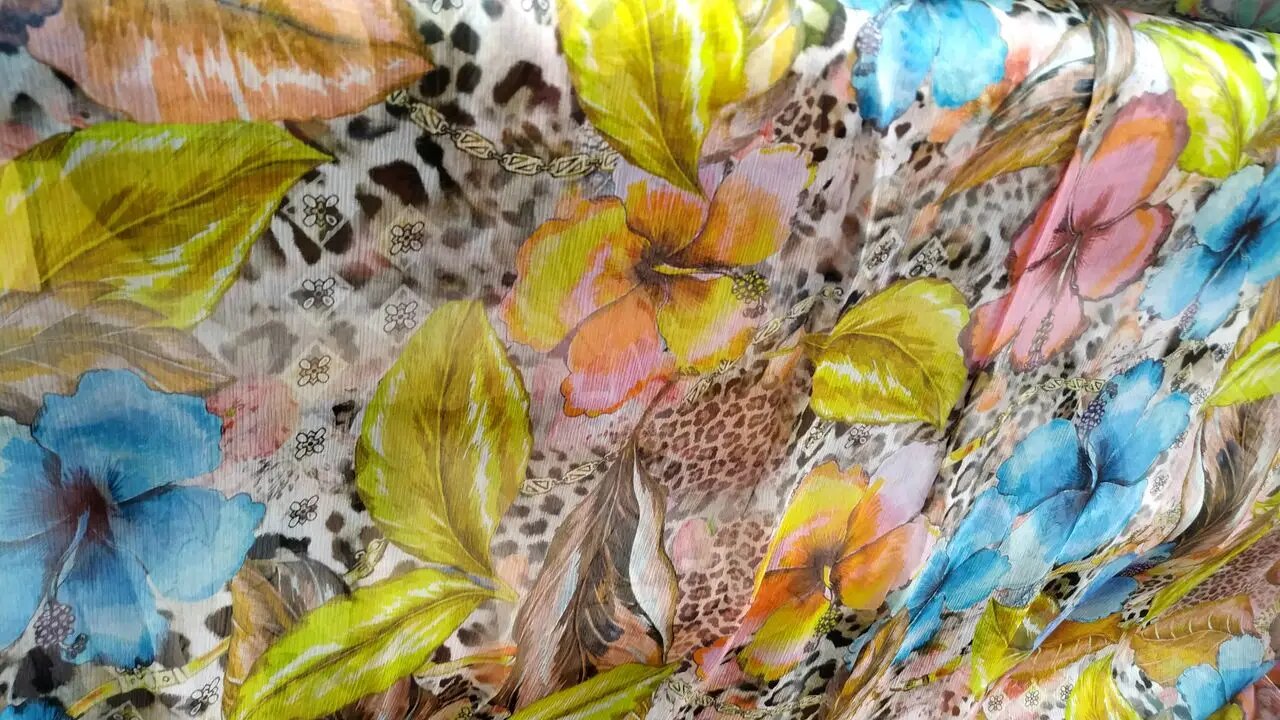 Шелковая шифоновая ткань с леопардовым принтом POLIS