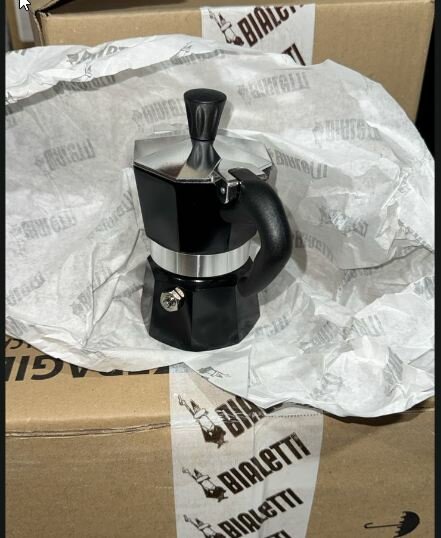 Кофеварка Bialetti 4951 Moka Express Espresso, черная