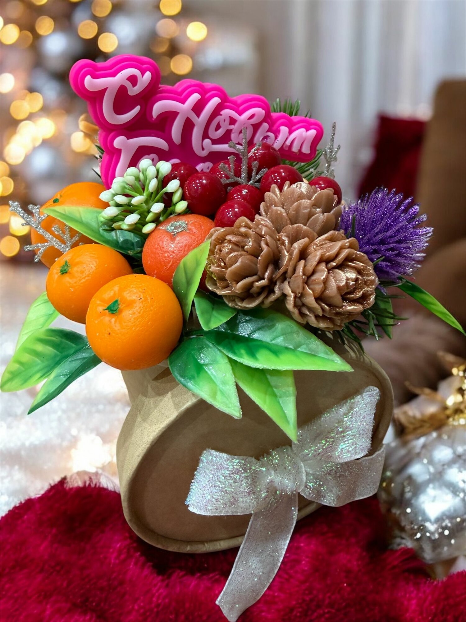 Букет из мыла на любой праздник, еловые новогодние шишки, или из роз