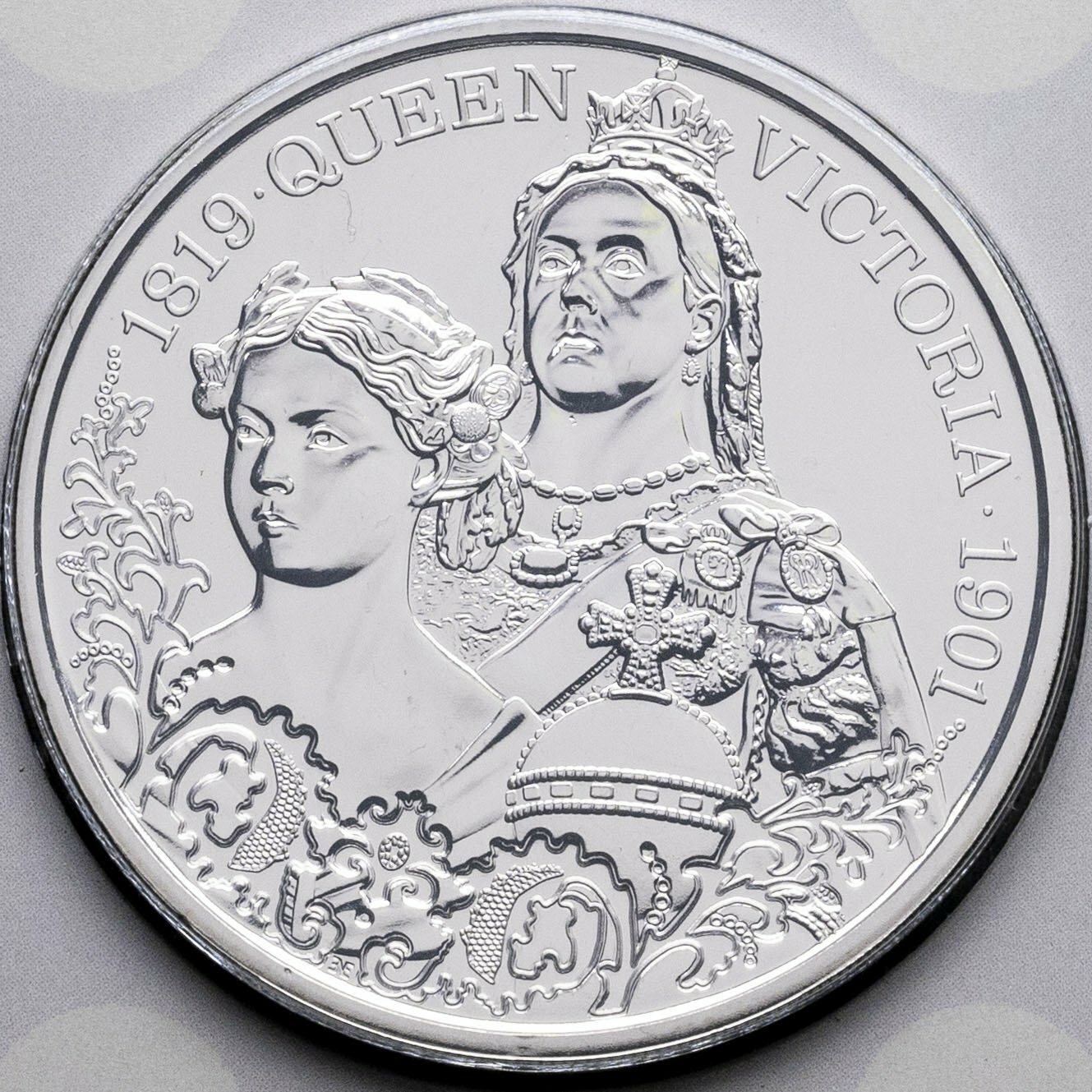 Великобритания 5 фунтов 2026 "Королева Виктория", Мельхиор медь-никель, в сохранности BUNC