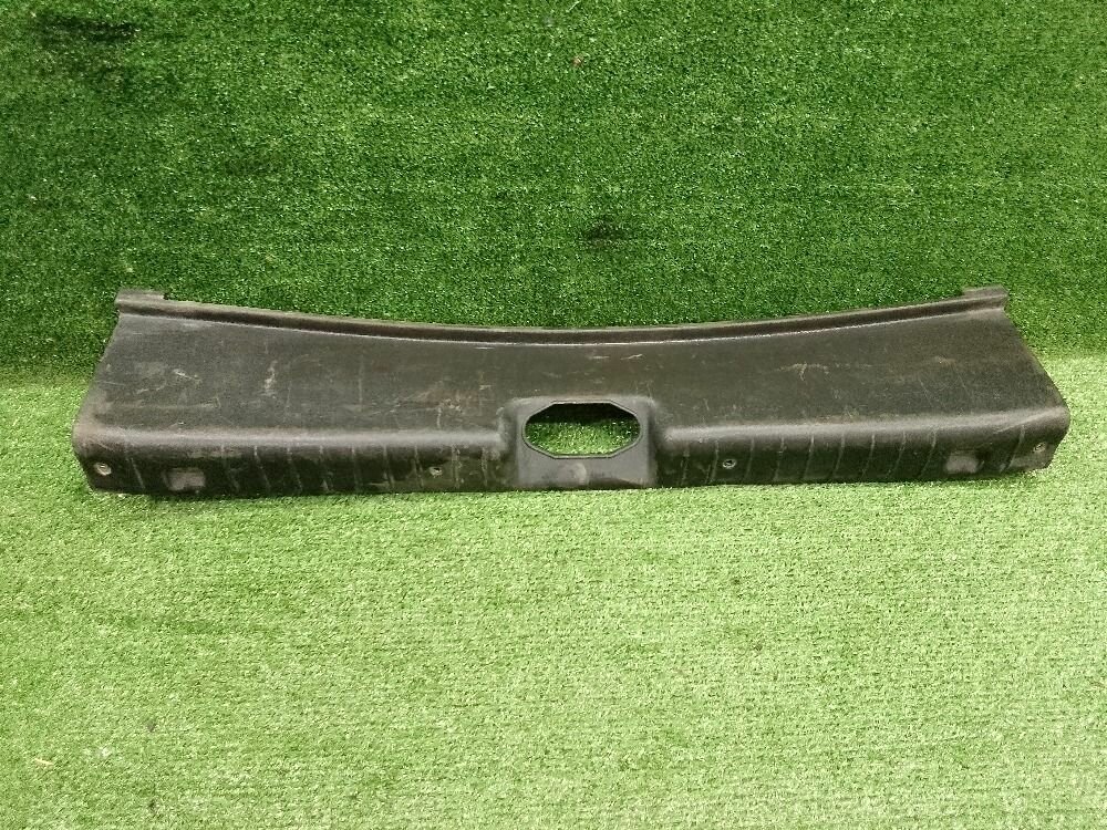 Обшивка багажника Lada Granta Б/У с пробегом