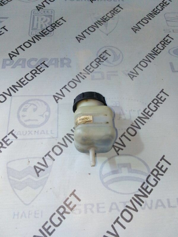 Бачок главного цилиндра сцепления Chevrolet Niva Б/У с пробегом