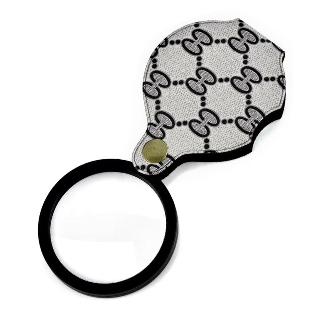 Лупа 15× складная с кожаным чехлом