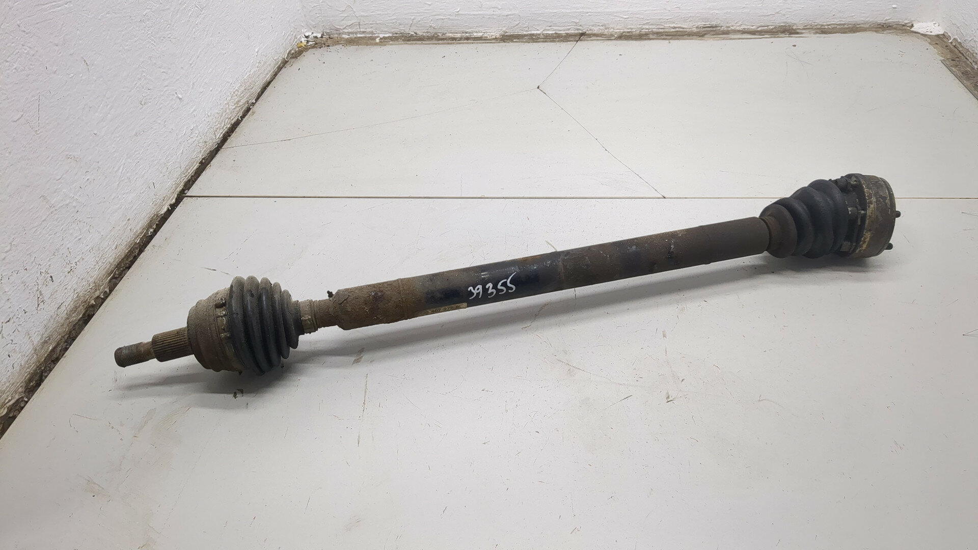 Полуось (вал, шрус) правая передняя Volkswagen Golf 4 Б/У