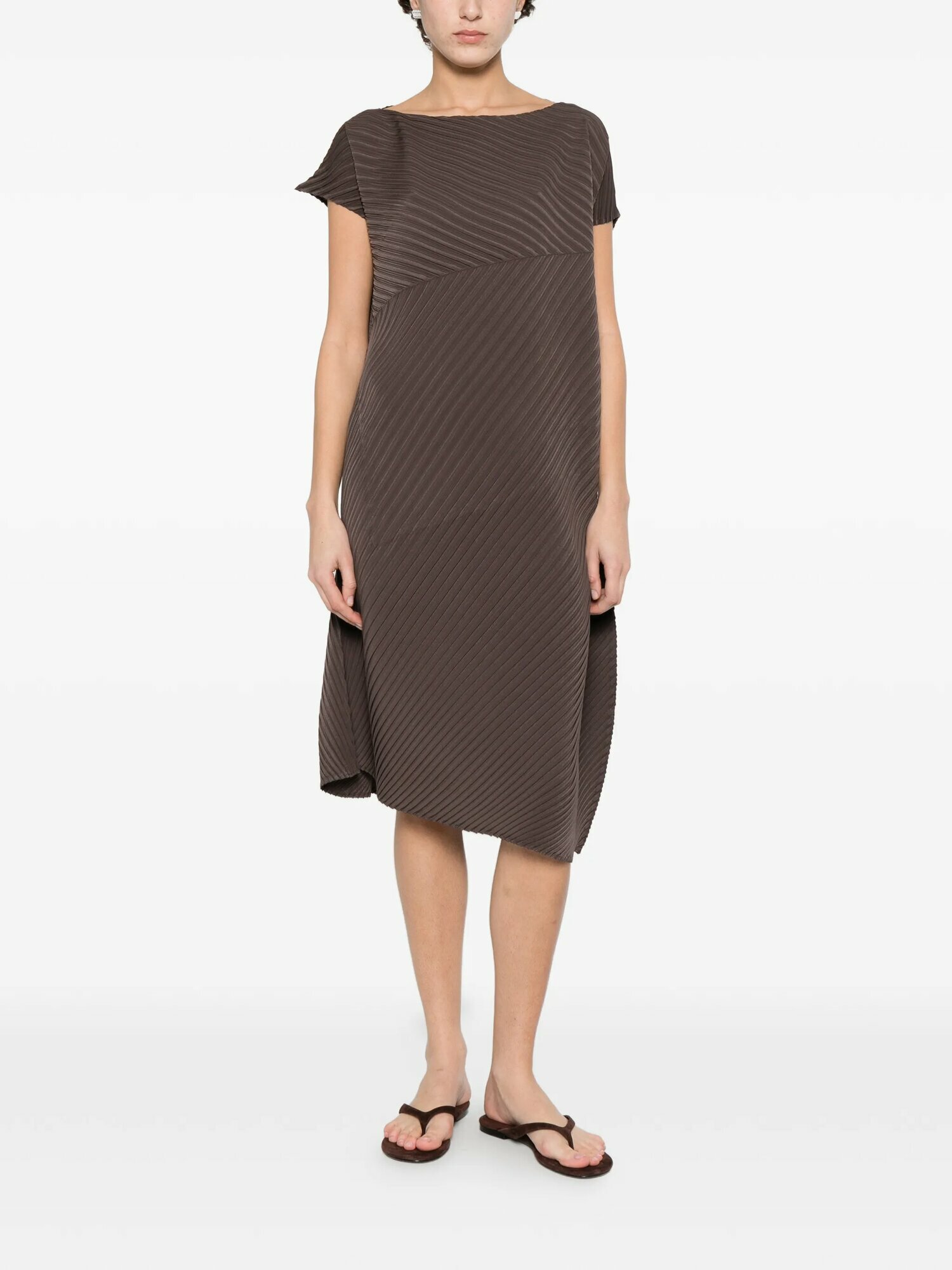 Платье ISSEY MIYAKE Pleated midi dress, размер 44 — фото 1
