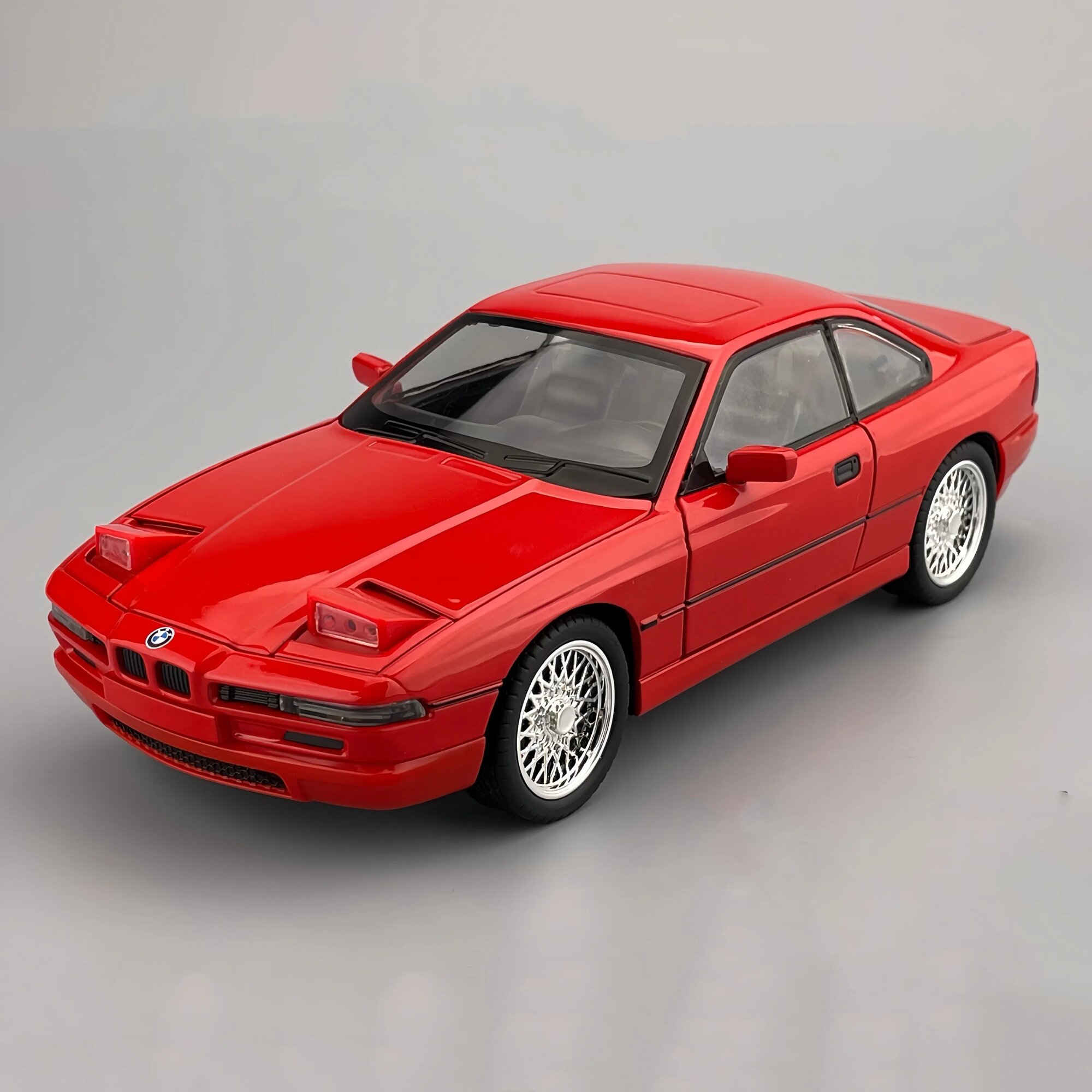 Модель BMW 850 CSI E31 Red, Красный, 1:24
