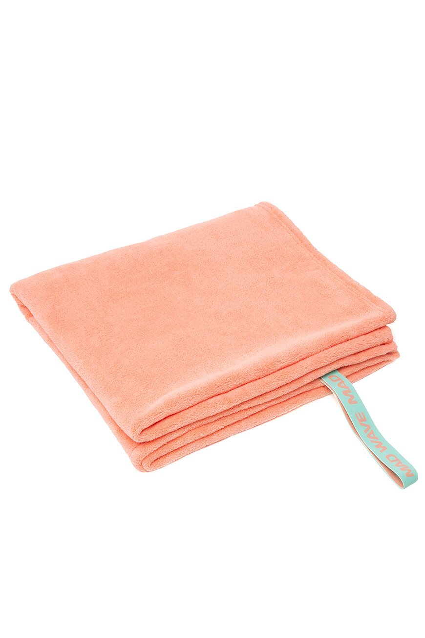 Полотенце MAD WAVE Ultrasoft Microfiber towel, ультрамягкая микрофибра, размер 80*130см, цвет розовый